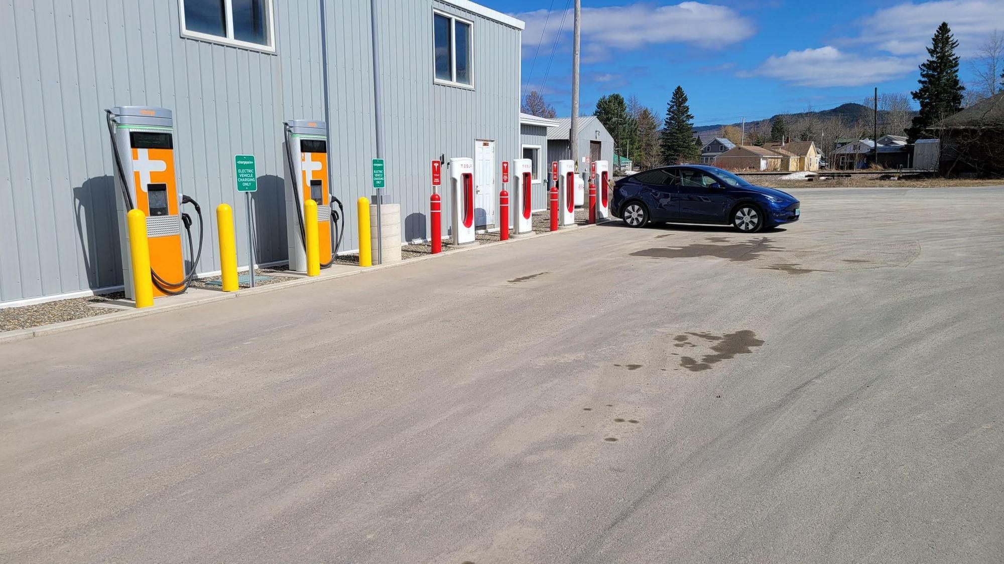 Trailside One Stop Jackman, ME (1) | Jackman, ME | EV Station