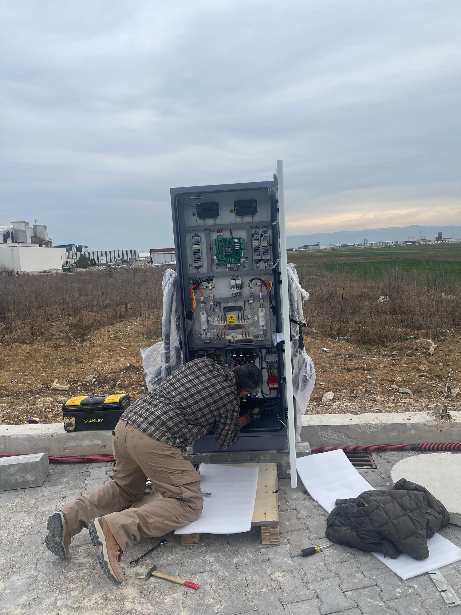 Tesla Taxi | 96C3+PH, Bibaj | EV Station