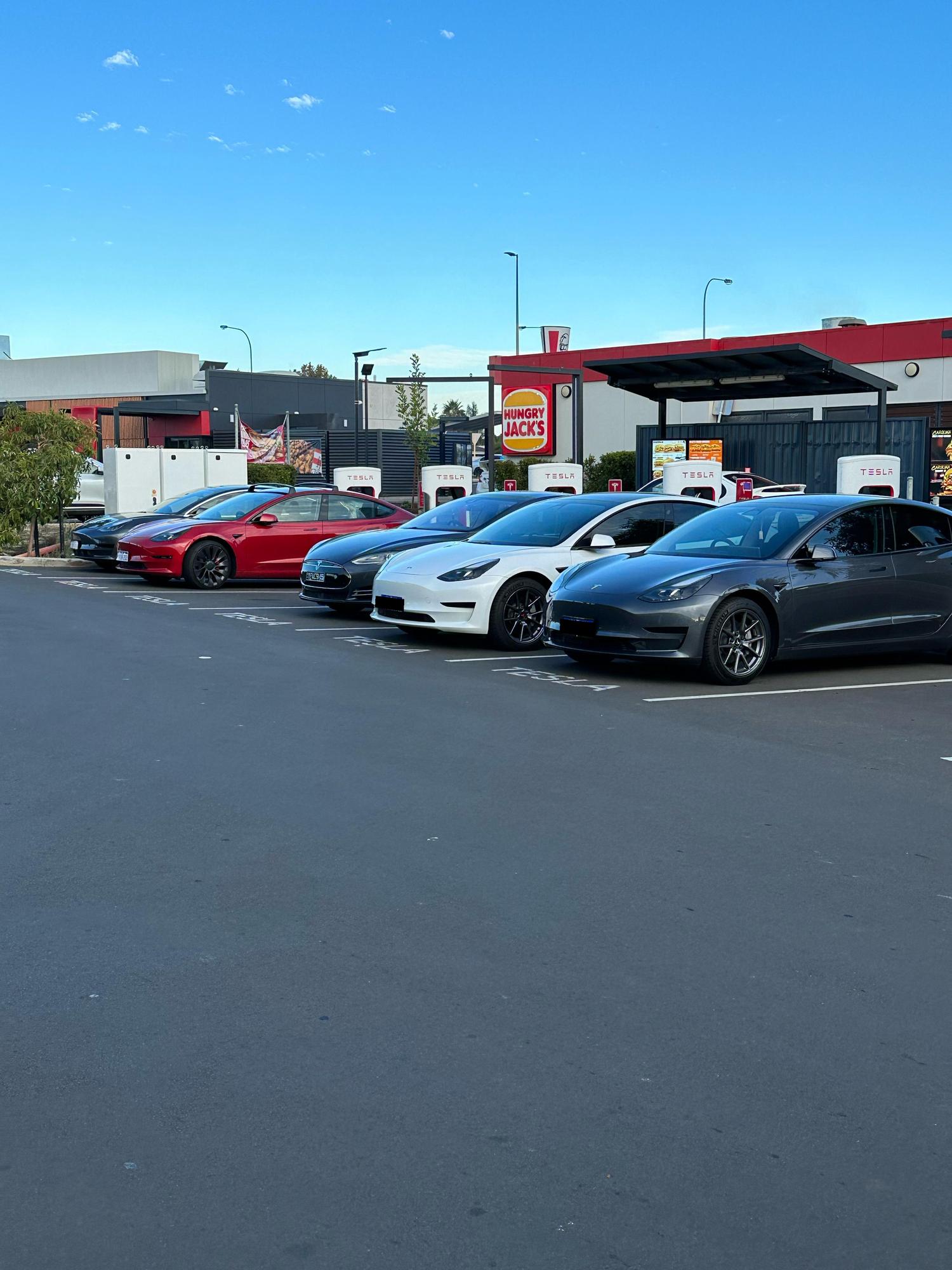 Eaton Fair Shopping Centre | Eaton, WA | EV Station