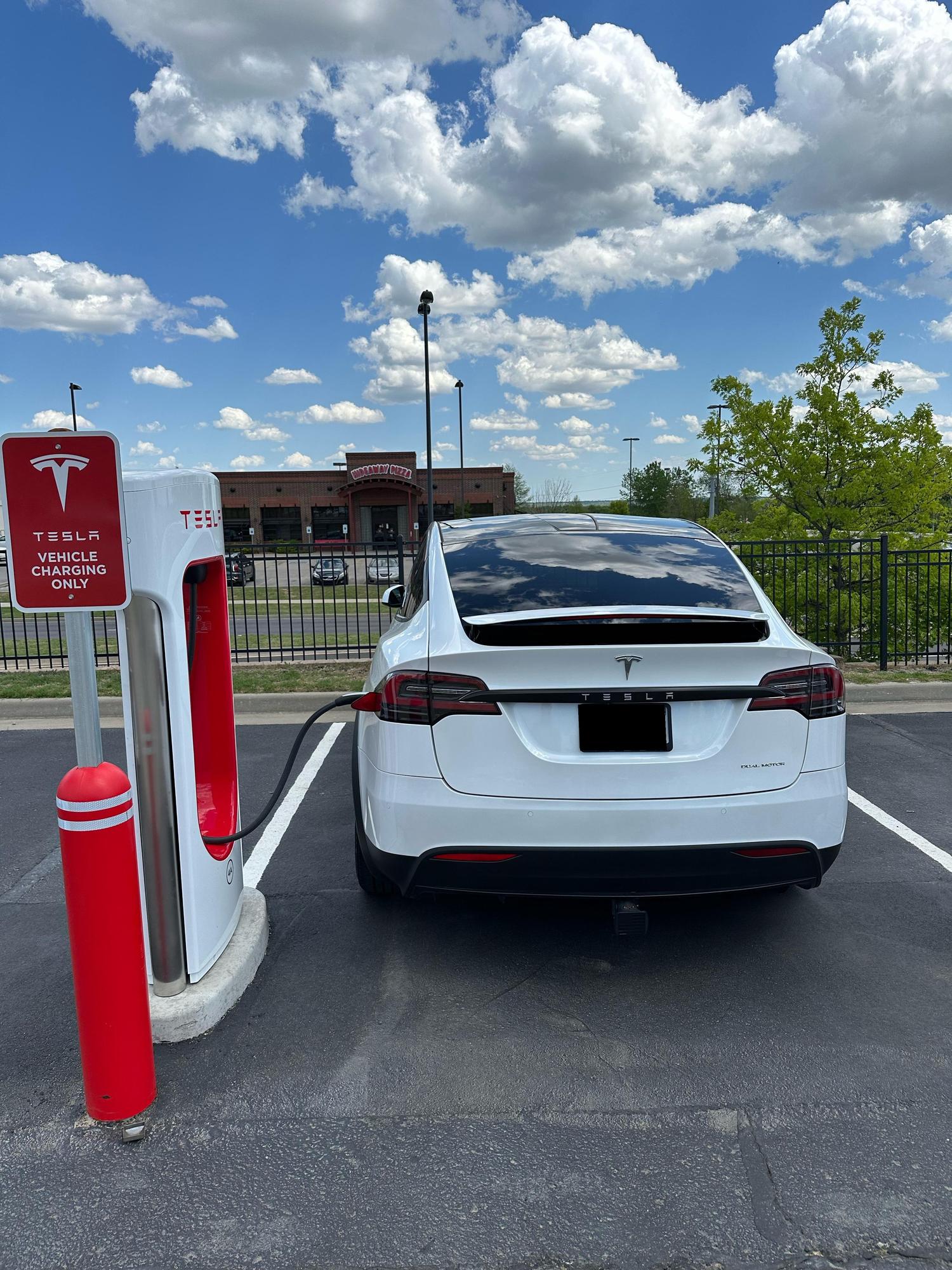 Tulsa Hills Shopping Center | Tulsa, OK | EV Station