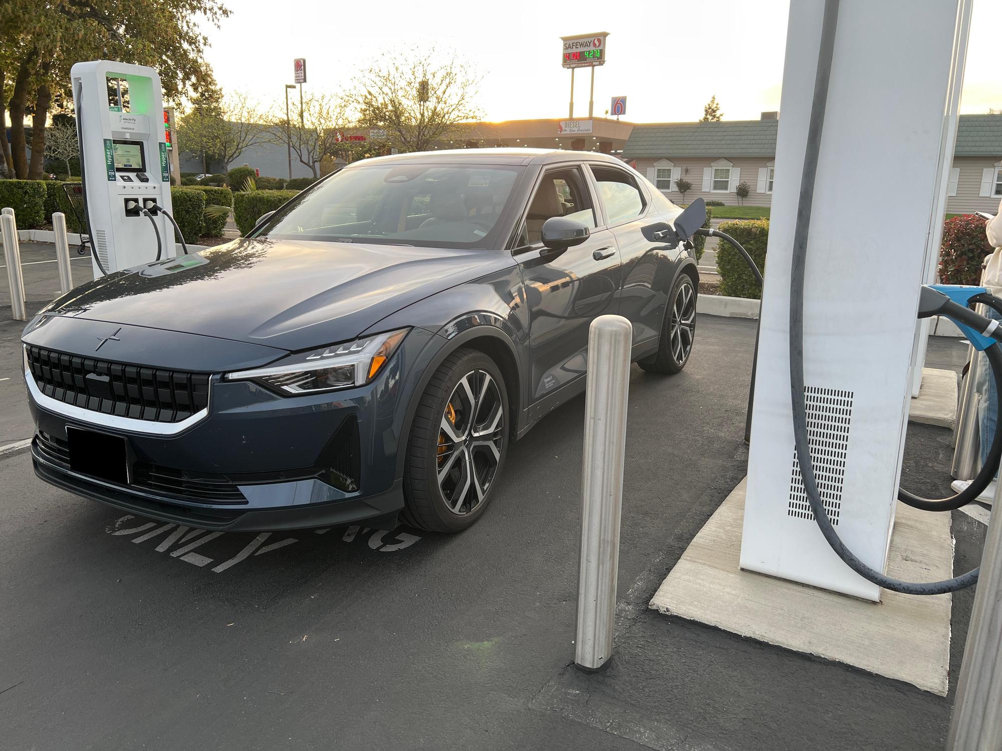 Safeway Anderson | Anderson, CA | EV Station