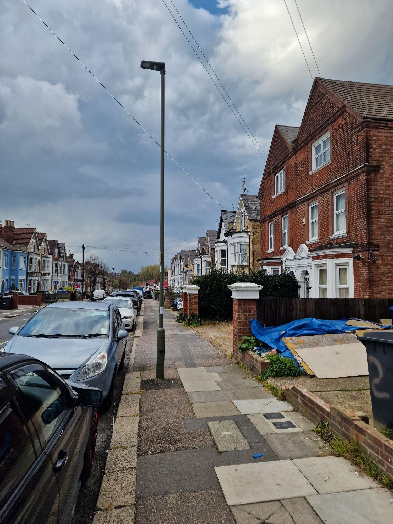 22 Beaconsfield Road Parking | 22 Beaconsfield Road, London, N11 3AB ...