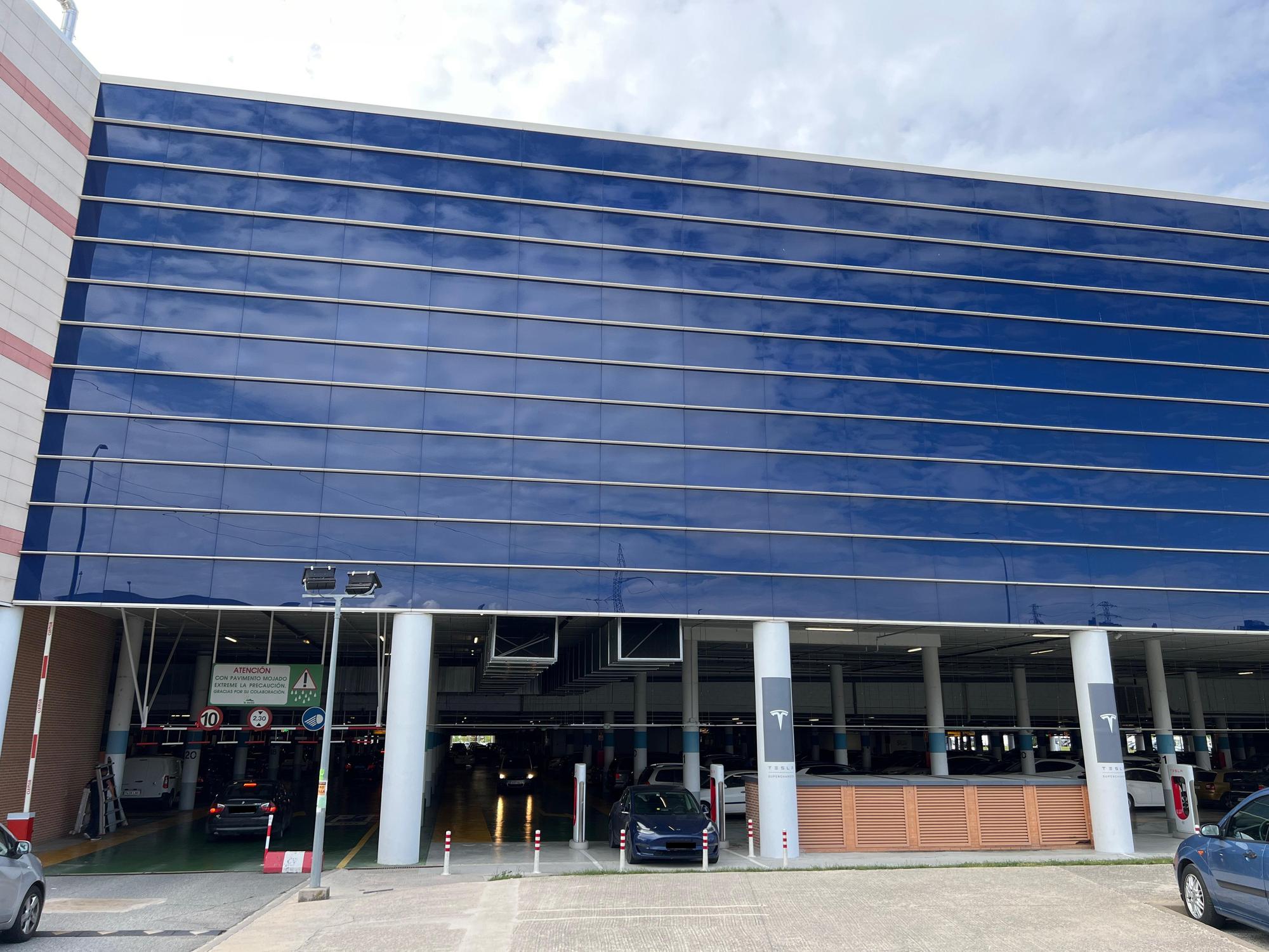 Centro Comercial La Morea | Cordovilla, NC | EV Station