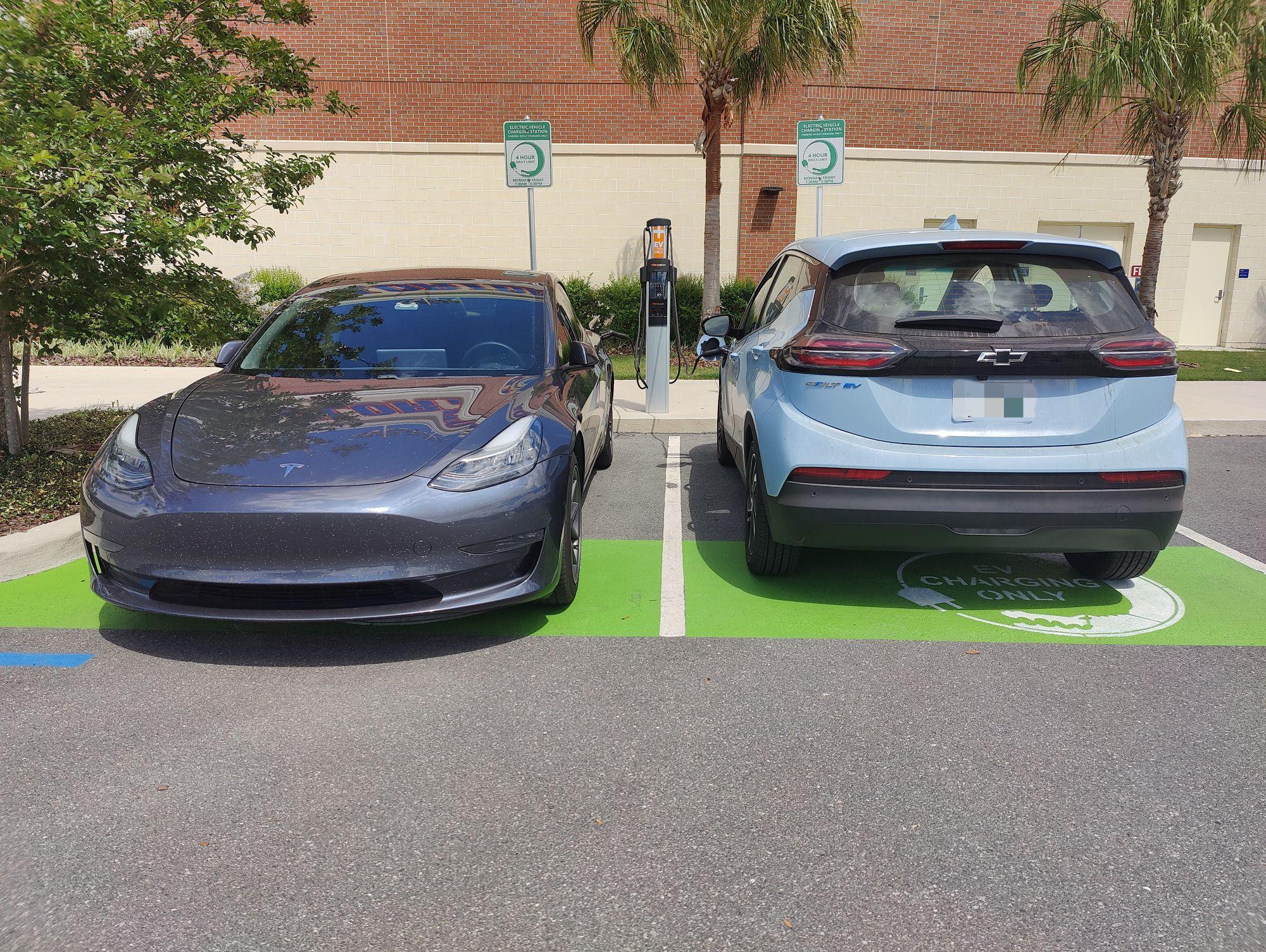 Donald R. Dizney Stadium | Gainesville, FL | EV Station