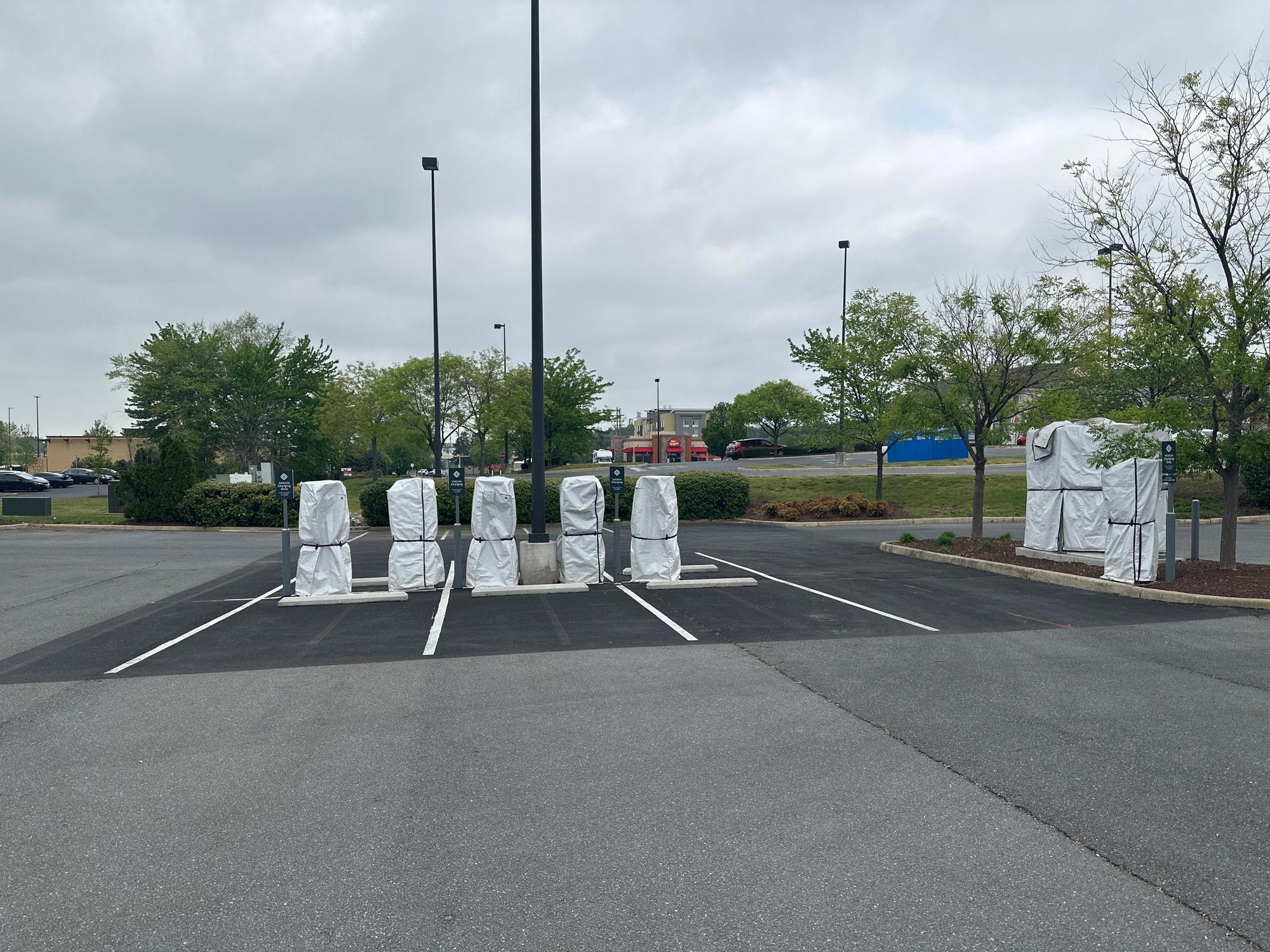 Riverton Commons Shopping Center | Front Royal, VA | EV Station