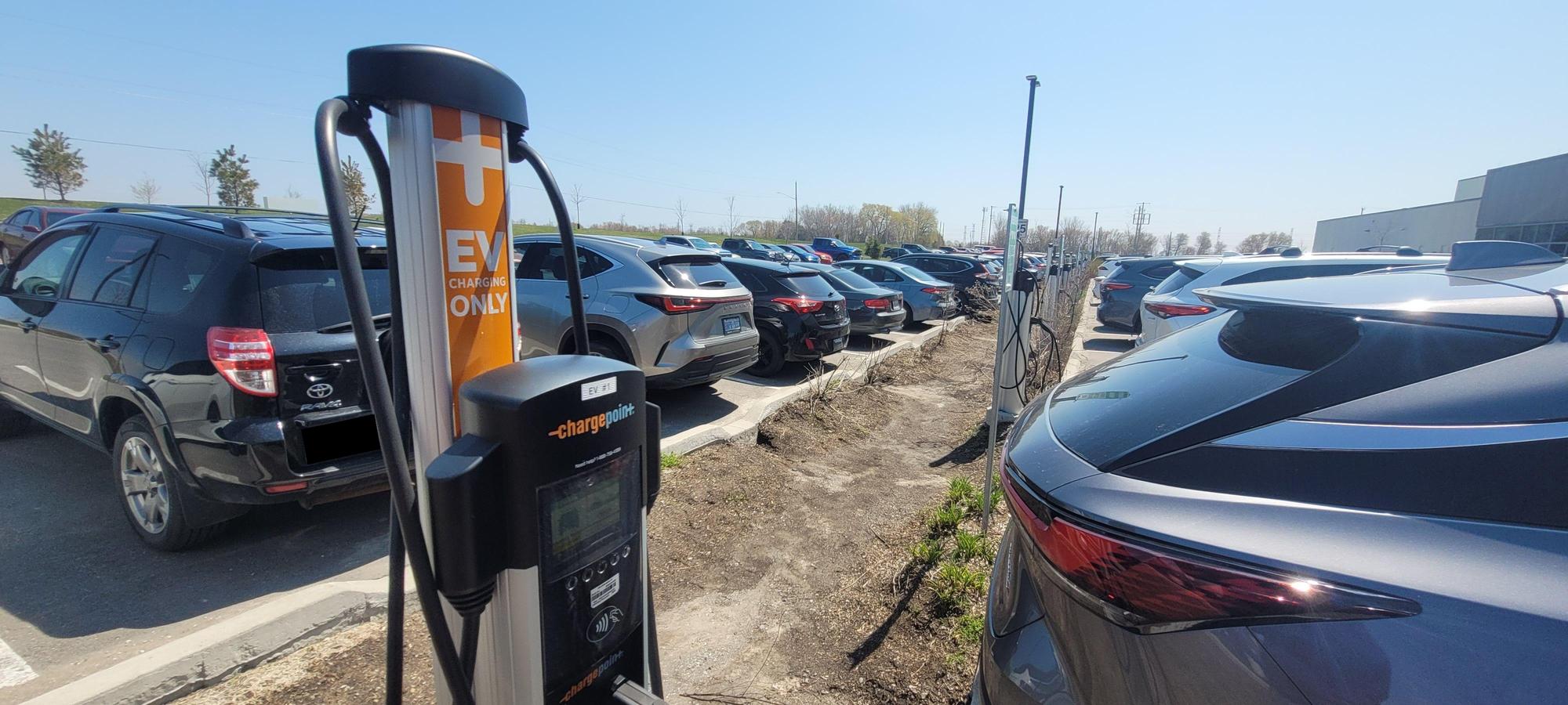 Toyota Distribution Center | Clarington, ON | EV Station