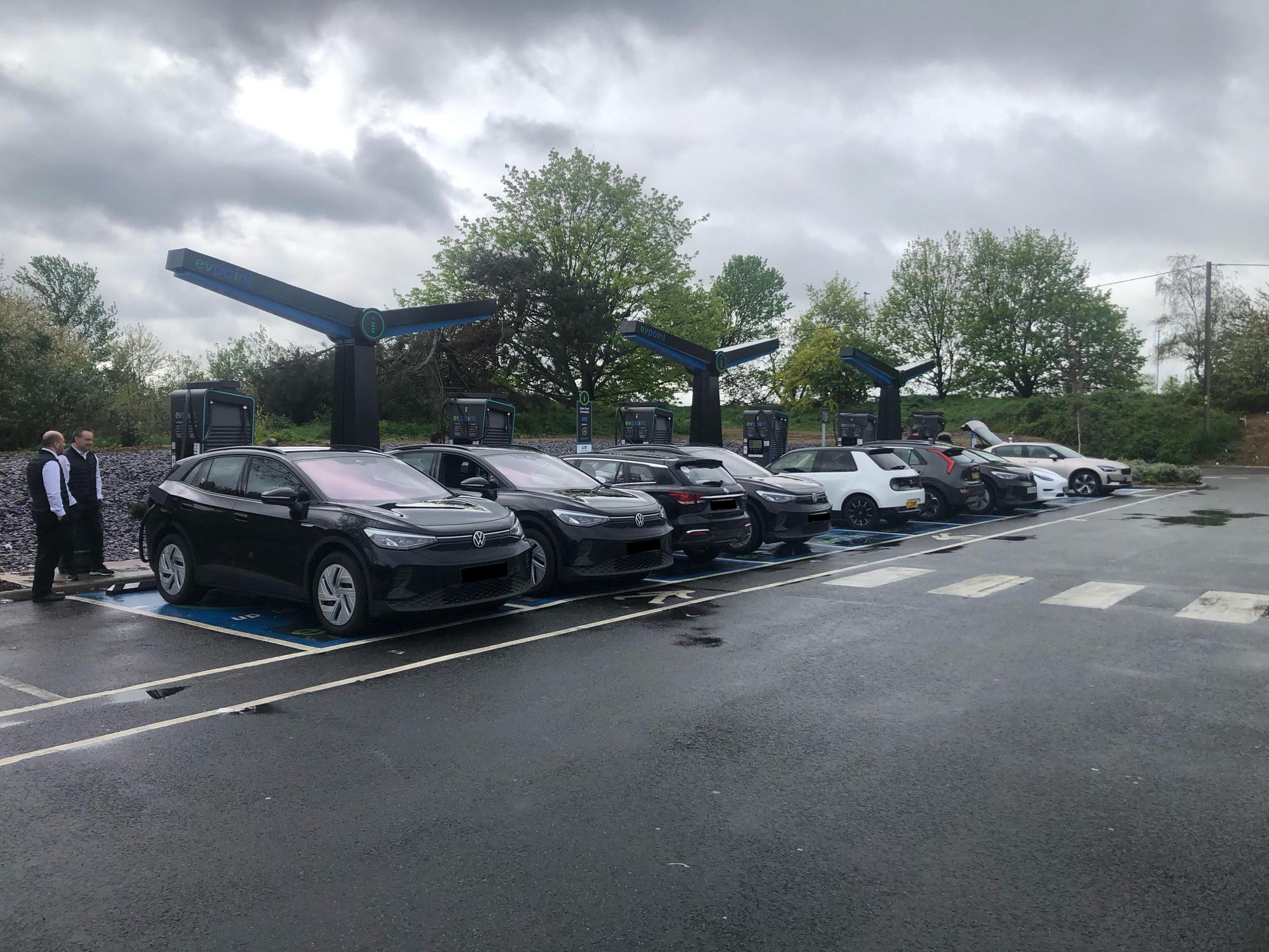 Esso EG Shepiston Lane | NA 4b Shepiston Ln, Hayes, UB3 1RN, GBR | EV ...