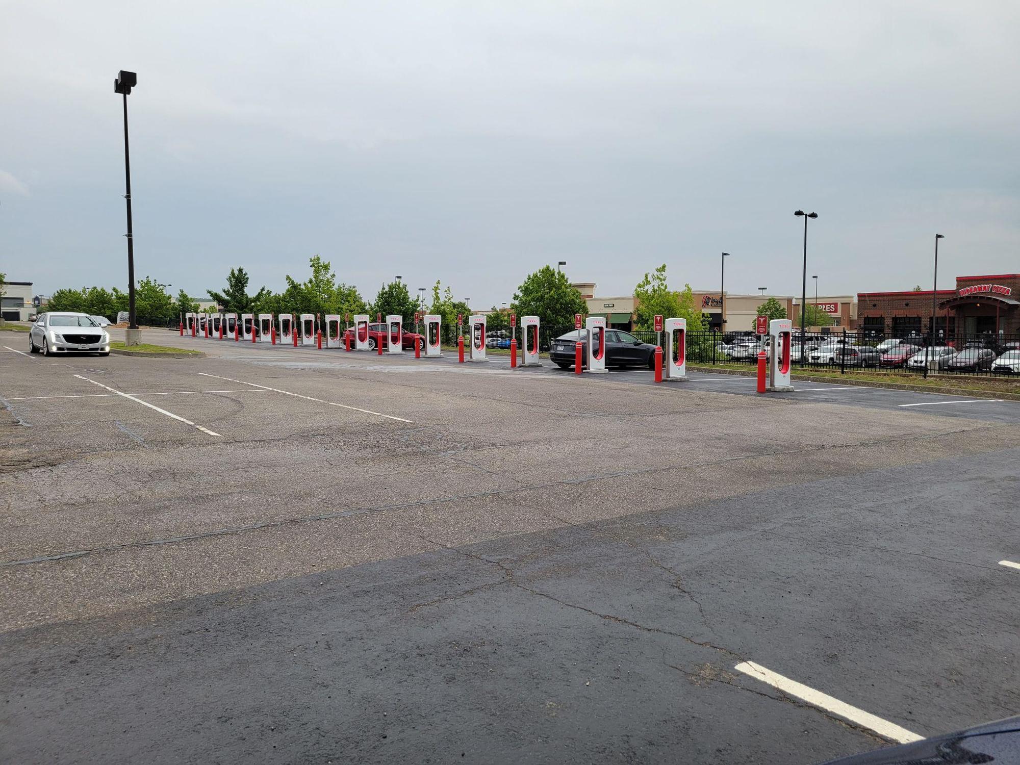 Tulsa Hills Shopping Center | Tulsa, OK | EV Station