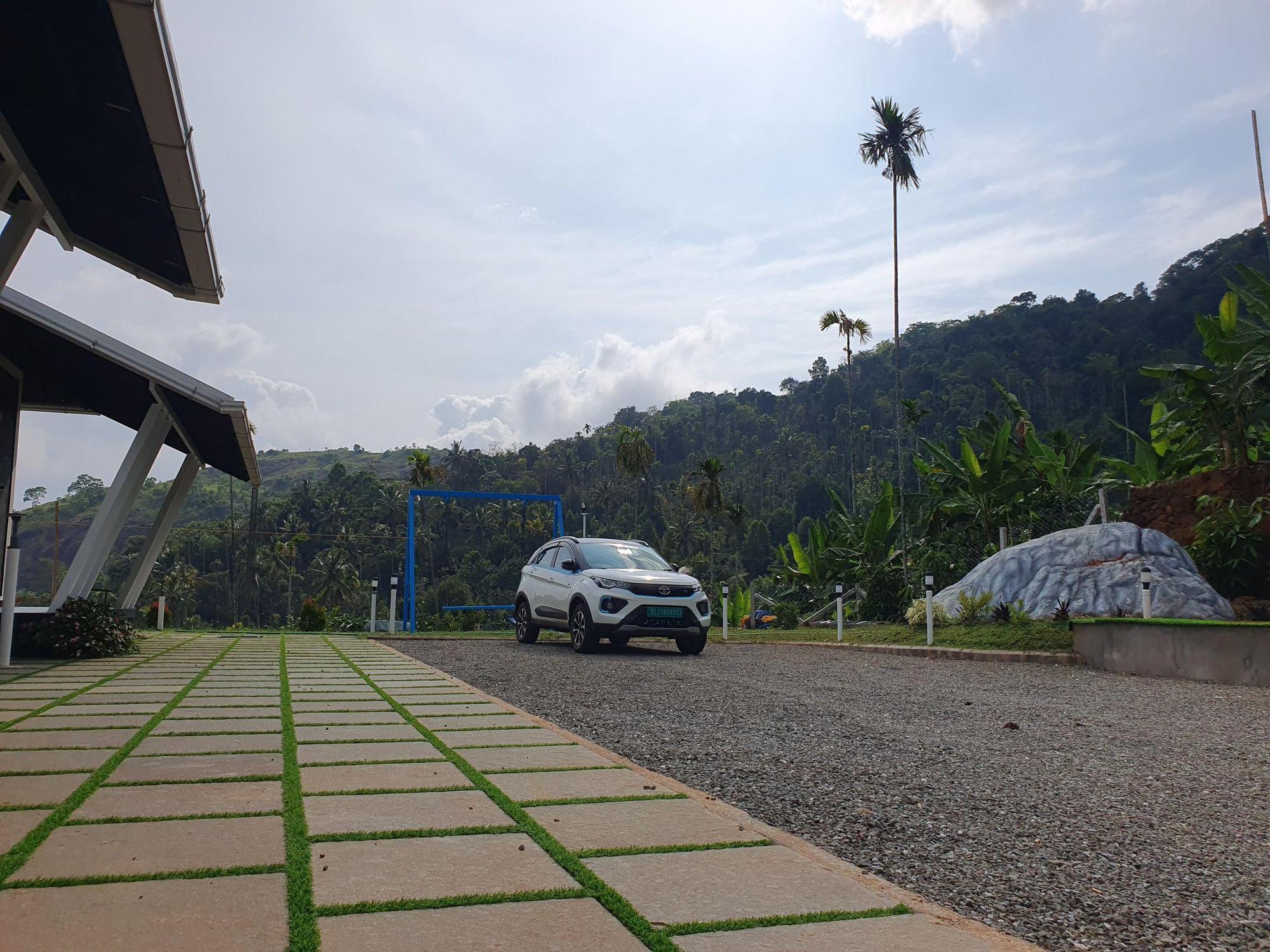 Table Top Resort | Poovaranthode, KL | EV Station