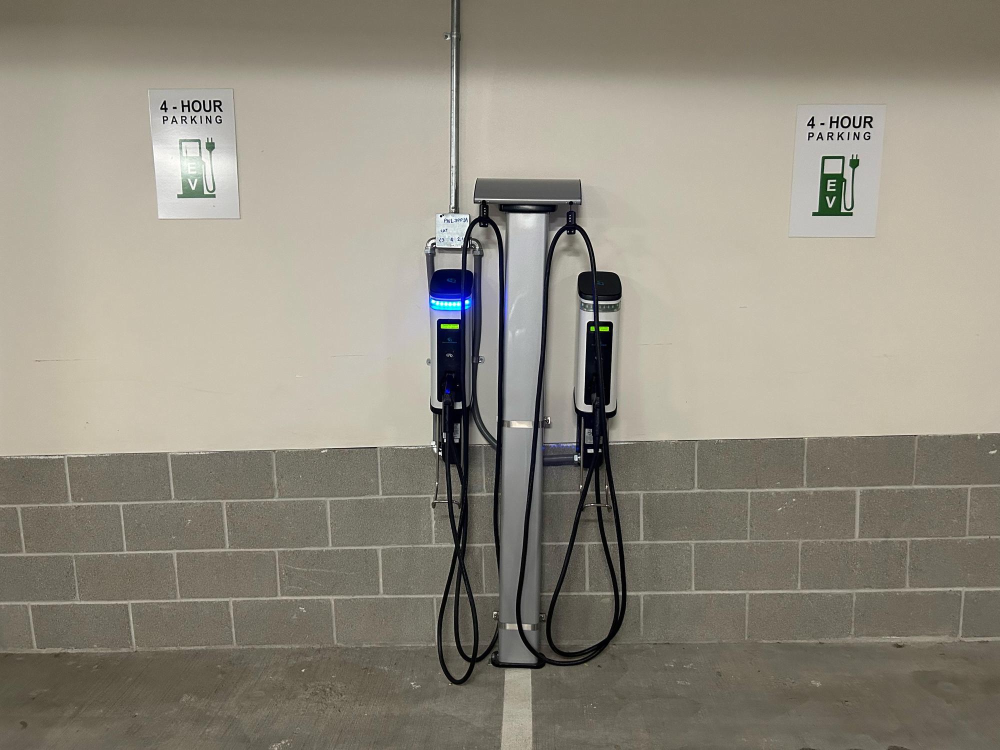 Amazon - Amelia | Seattle, WA | EV Station