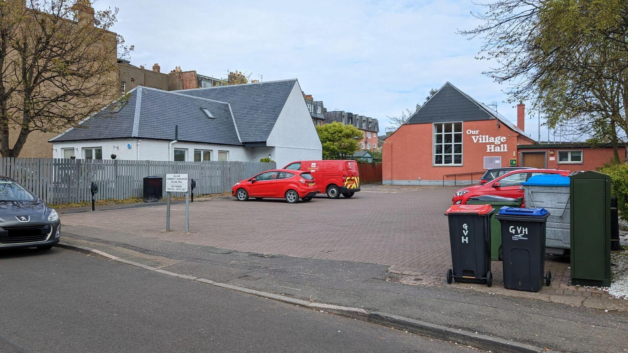 Gullane Village Hall | 4 Hall Cres, Gullane EH31 2HA, UK | EV Station