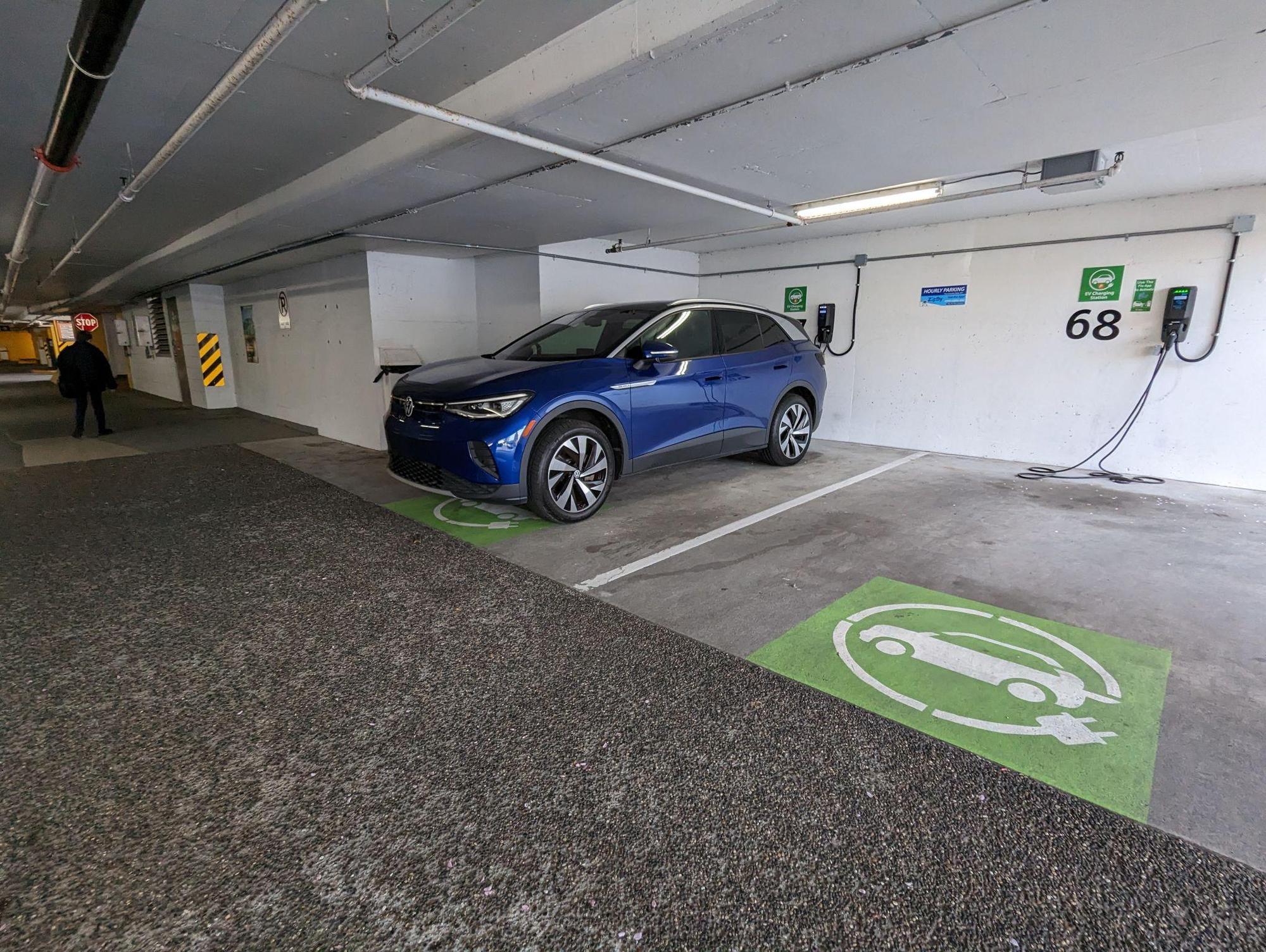 Kerrisdale Parkade (Easy Park) 5750 Yew St | Vancouver, BC | EV Station