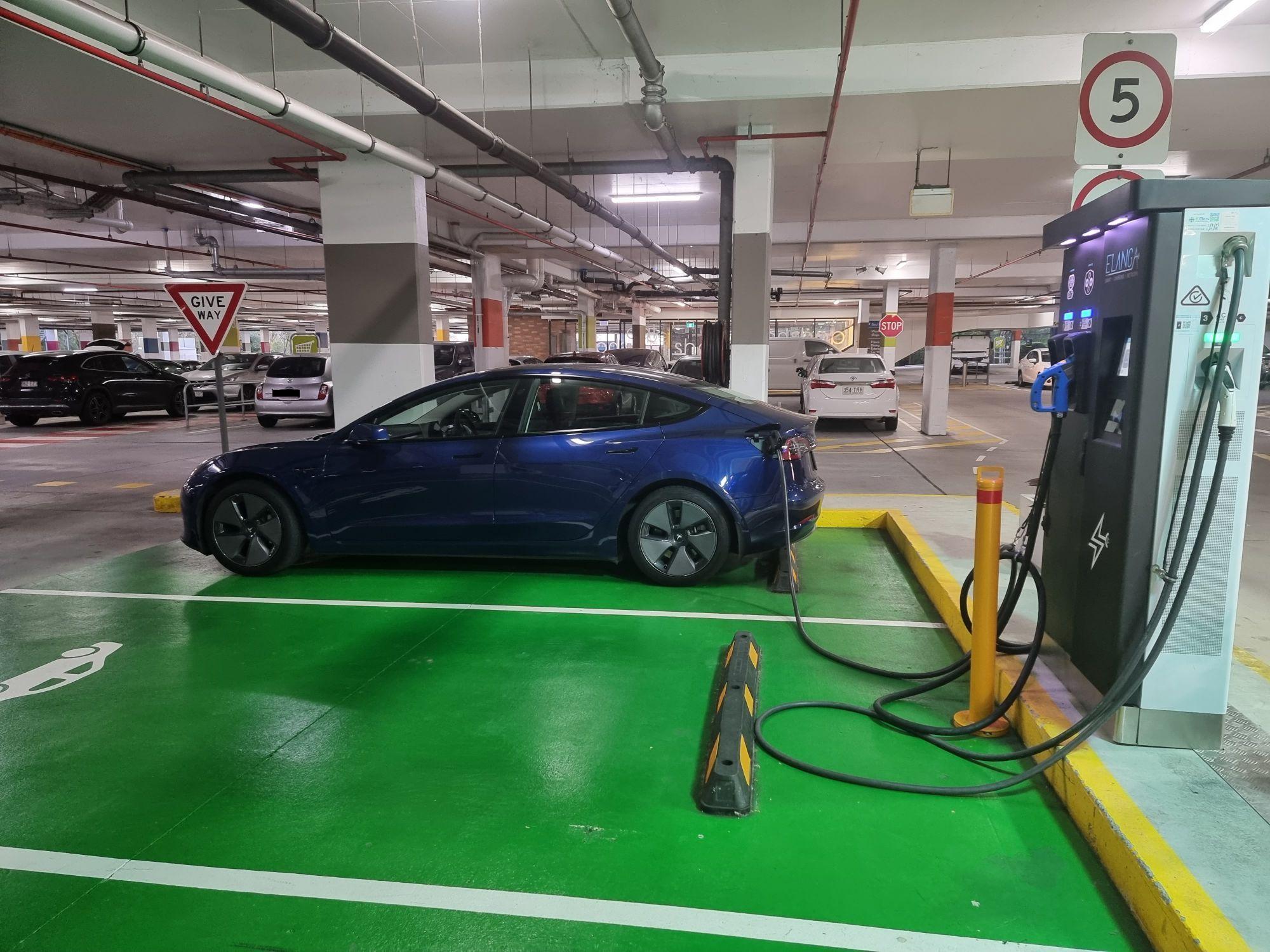 Calamvale Central Shopping Centre | Calamvale, QLD | EV Station