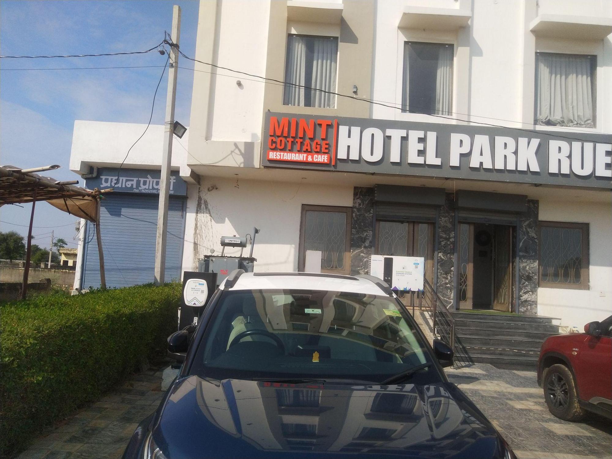 Hotel Park Rue | Beelwa Kalan, RJ | EV Station