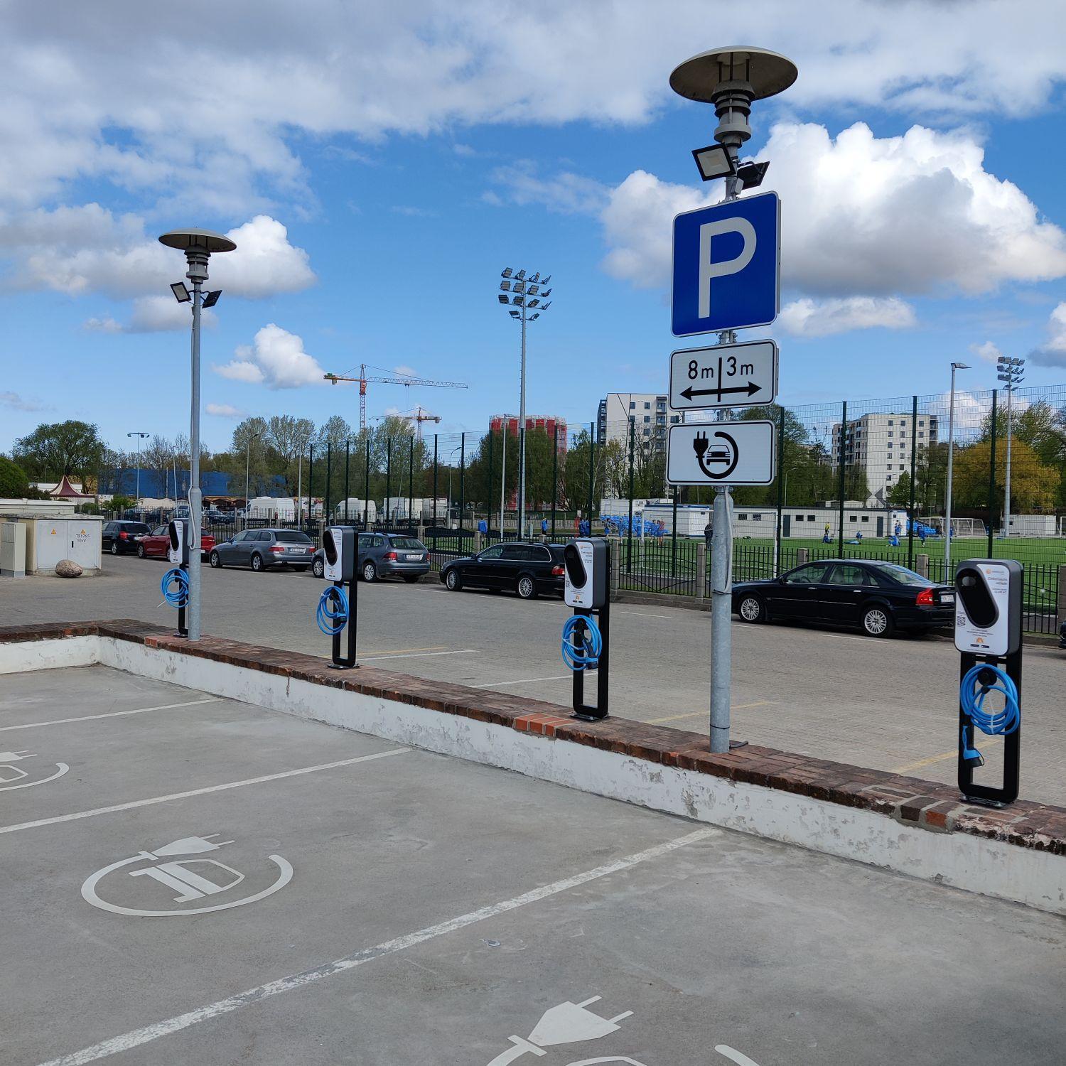 Krasta Lido | Krasta iela 76, Rīga | EV Station
