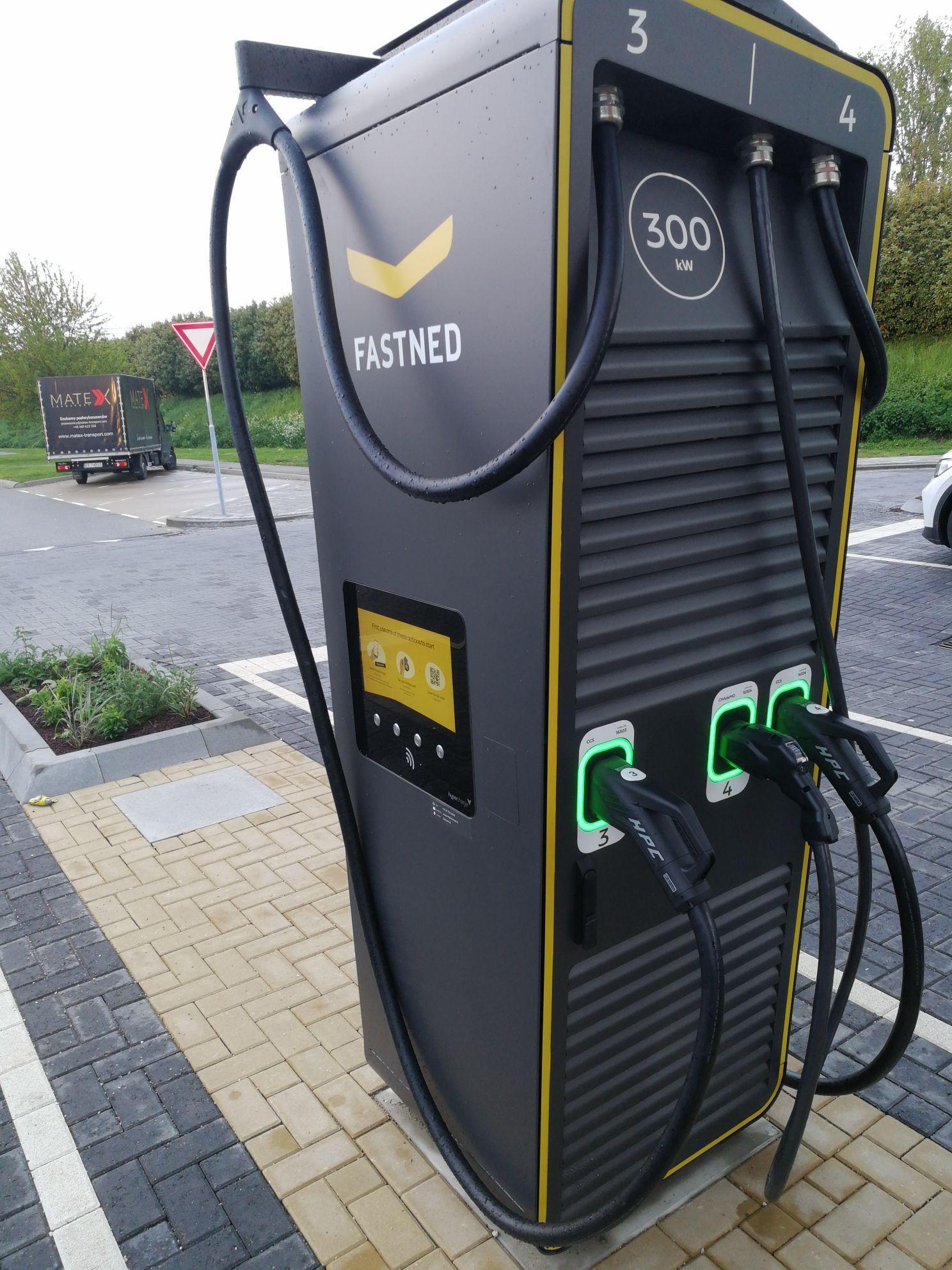 Fastned Bosserhof | Echt, LI | EV Station