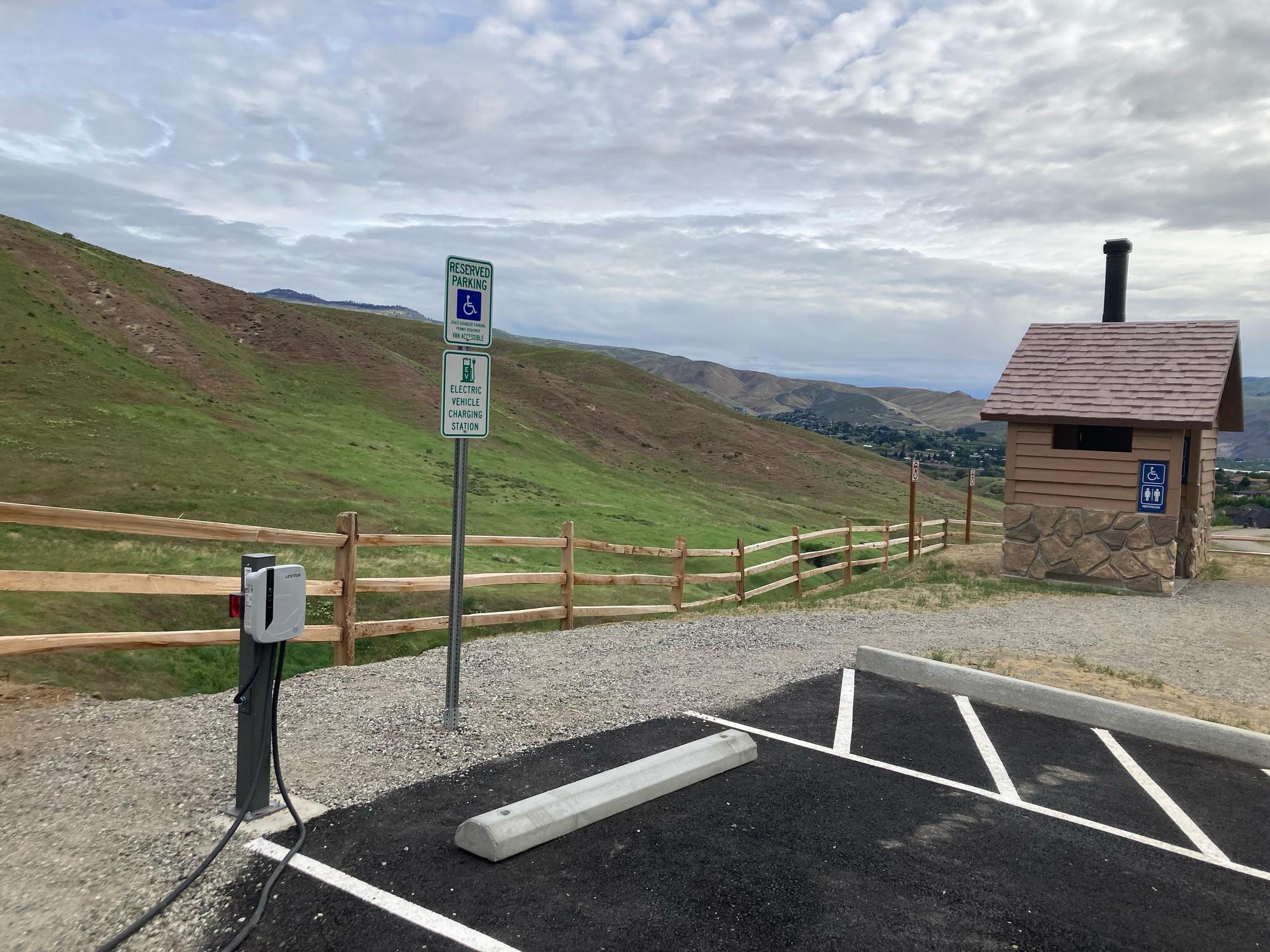 Kenzie's Landing Trailhead | Wenatchee, WA | EV Station