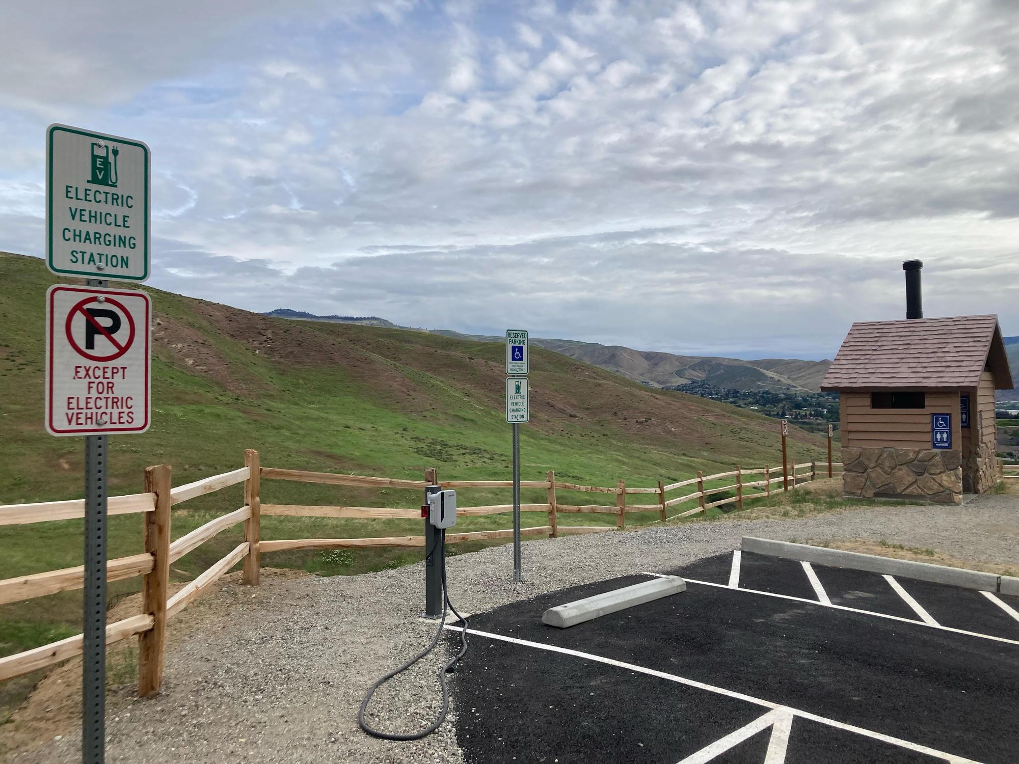 Kenzie's Landing Trailhead | Wenatchee, WA | EV Station