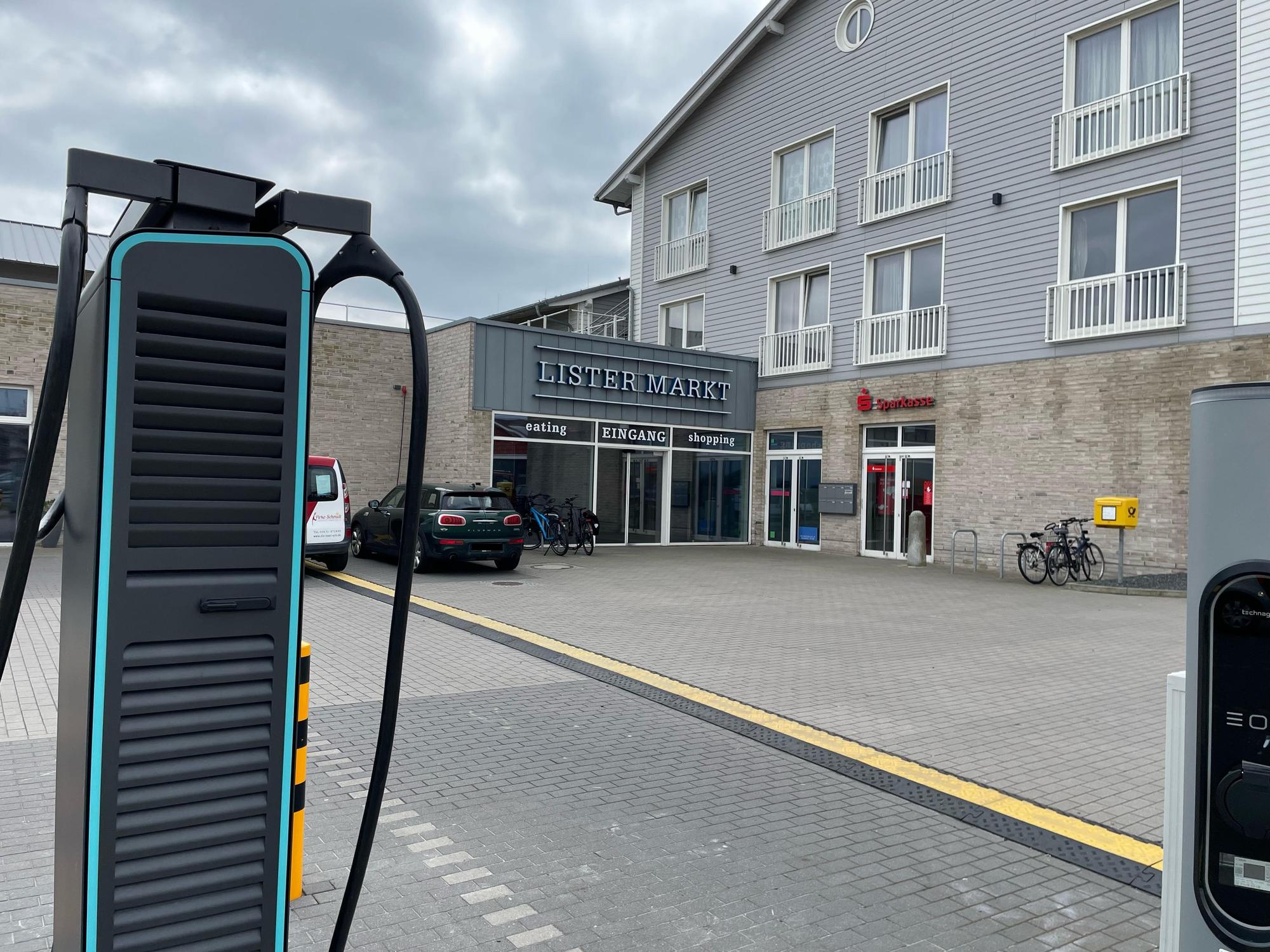 Edeka | List, SH | EV Station