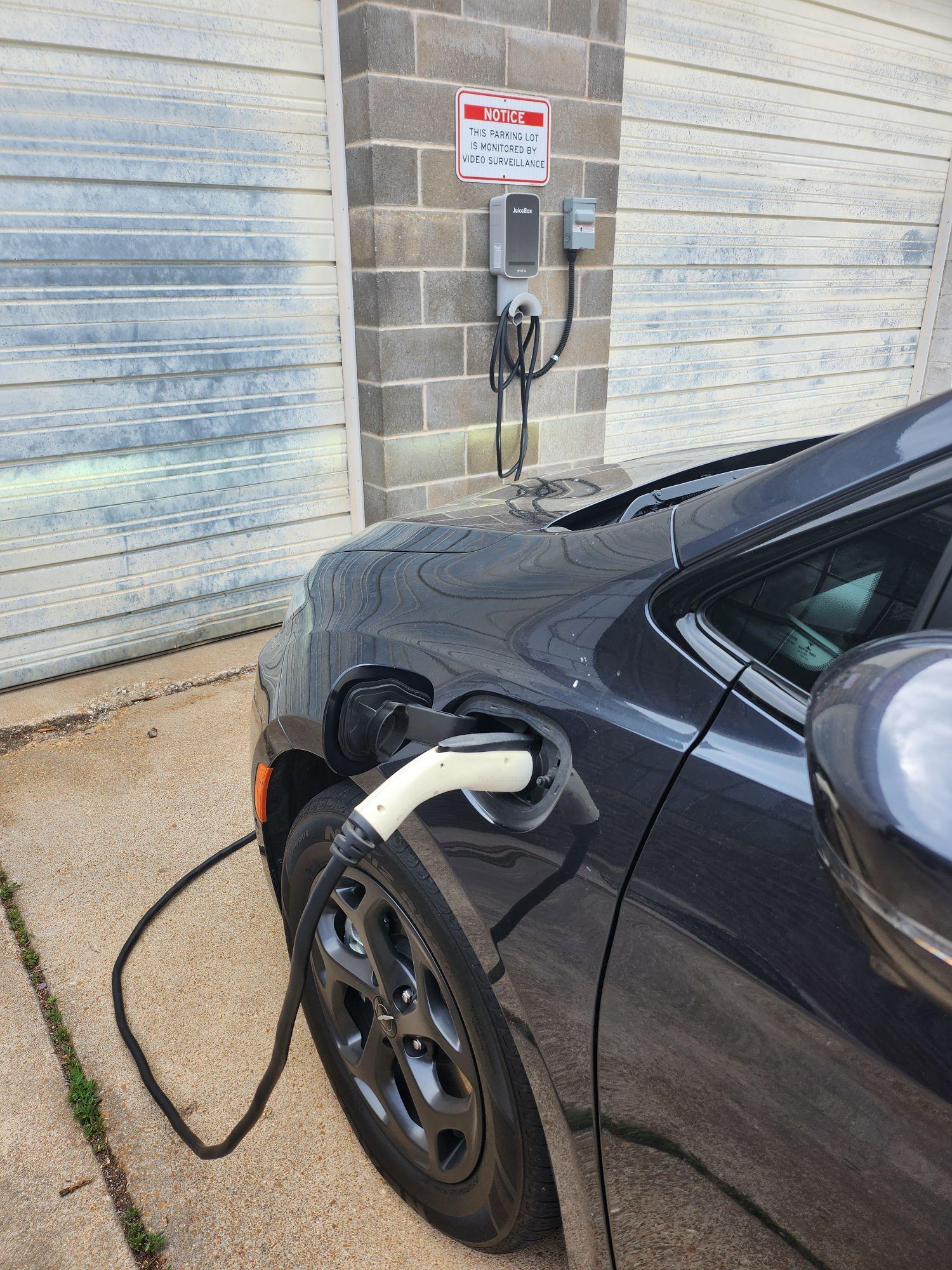 Collins Electric | St. Louis, MO | EV Station