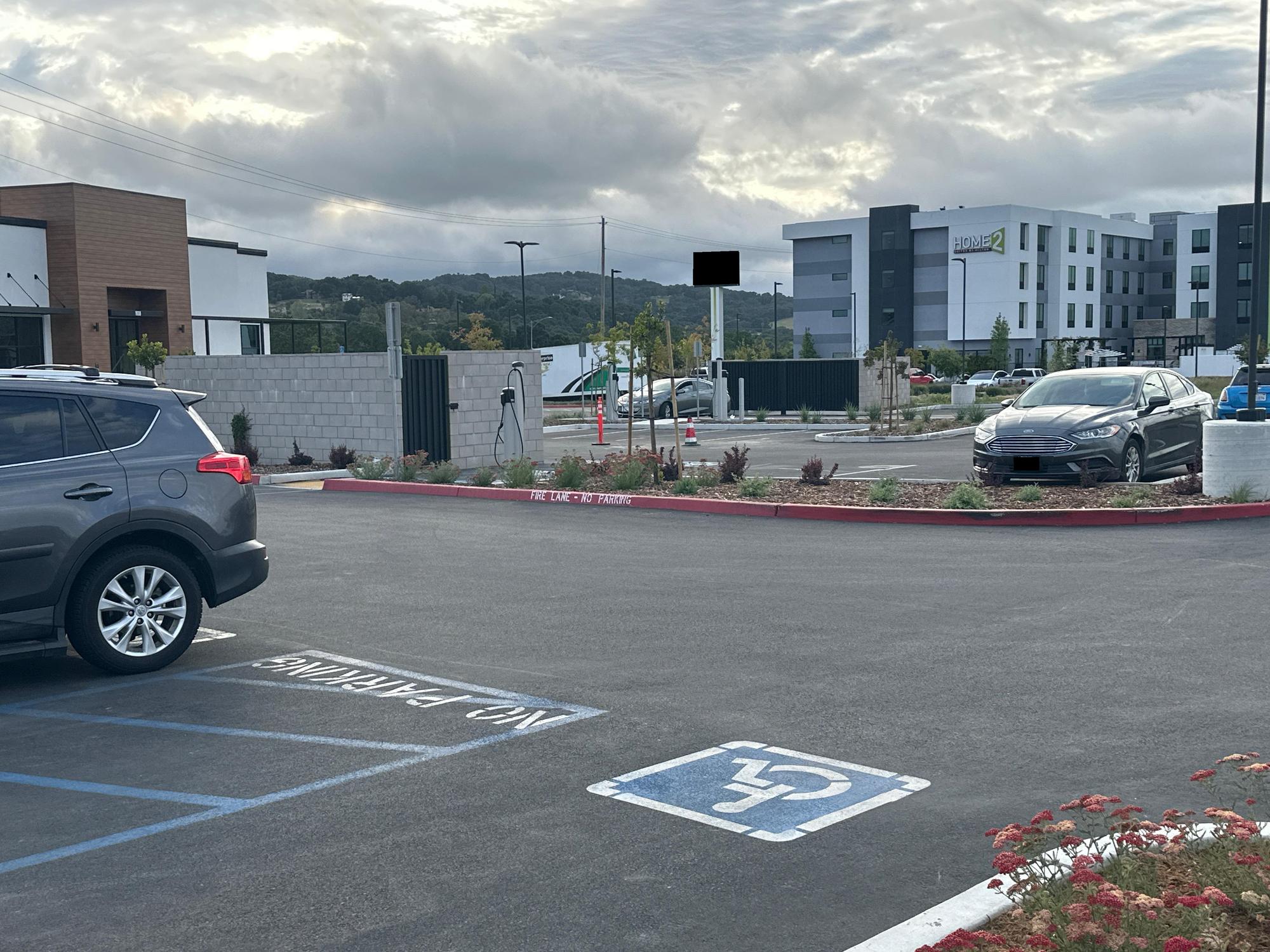 Taco Bell | Atascadero, CA | EV Station