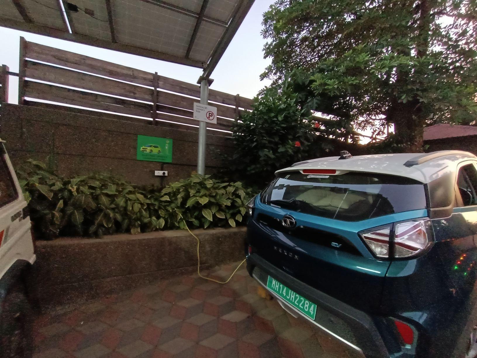 Only Members Club Mahindra Hatgad Wall Charger | GQQ3+GRP, Surat ...