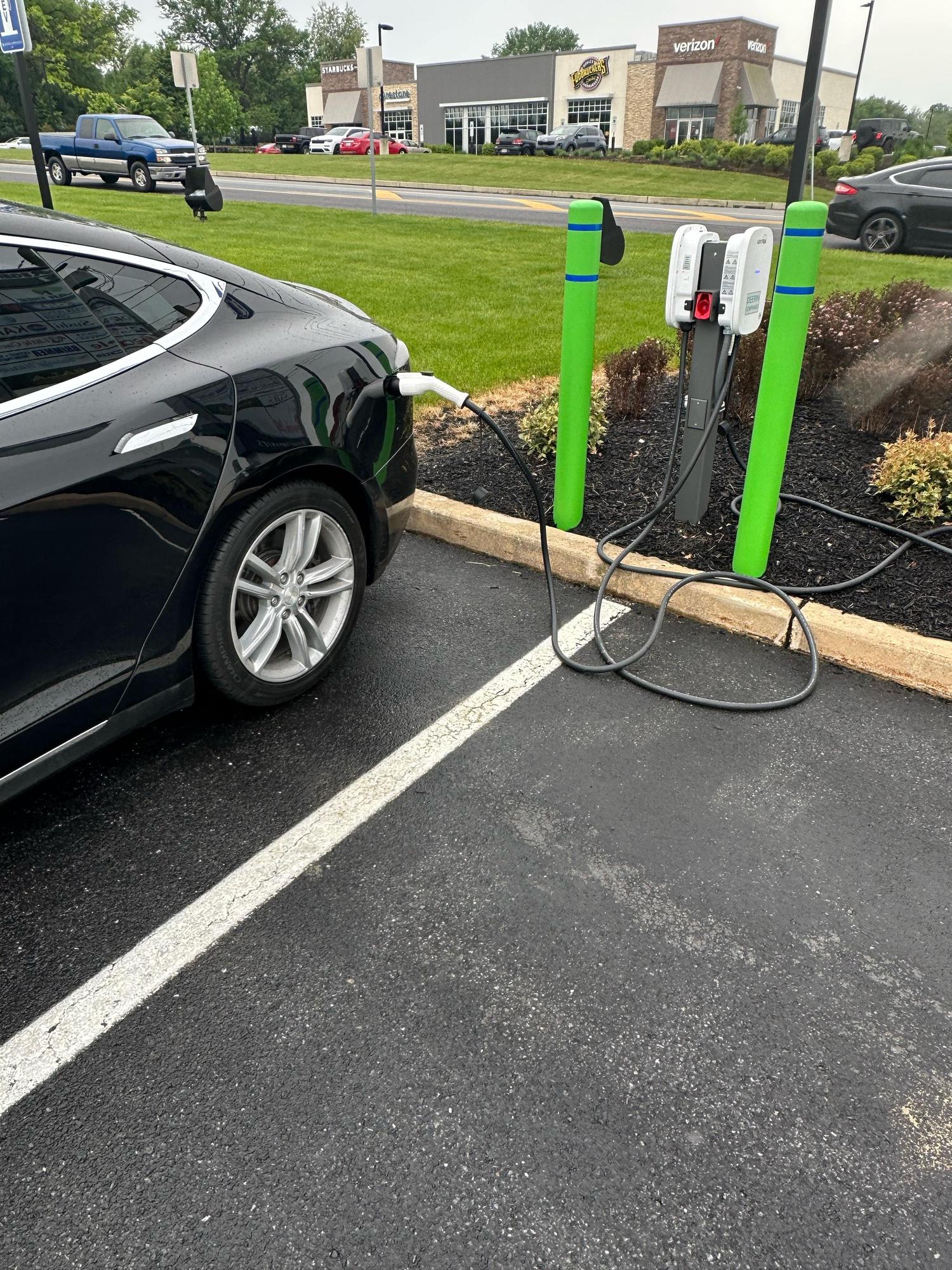 Regency Square | Lancaster, PA | EV Station