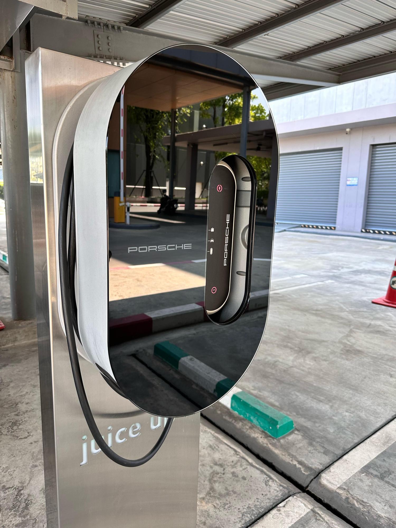 COM7 PCL. | MHFW+Q67, Bang Na Tai, Bang Na, Bangkok 10260, Thailand ...