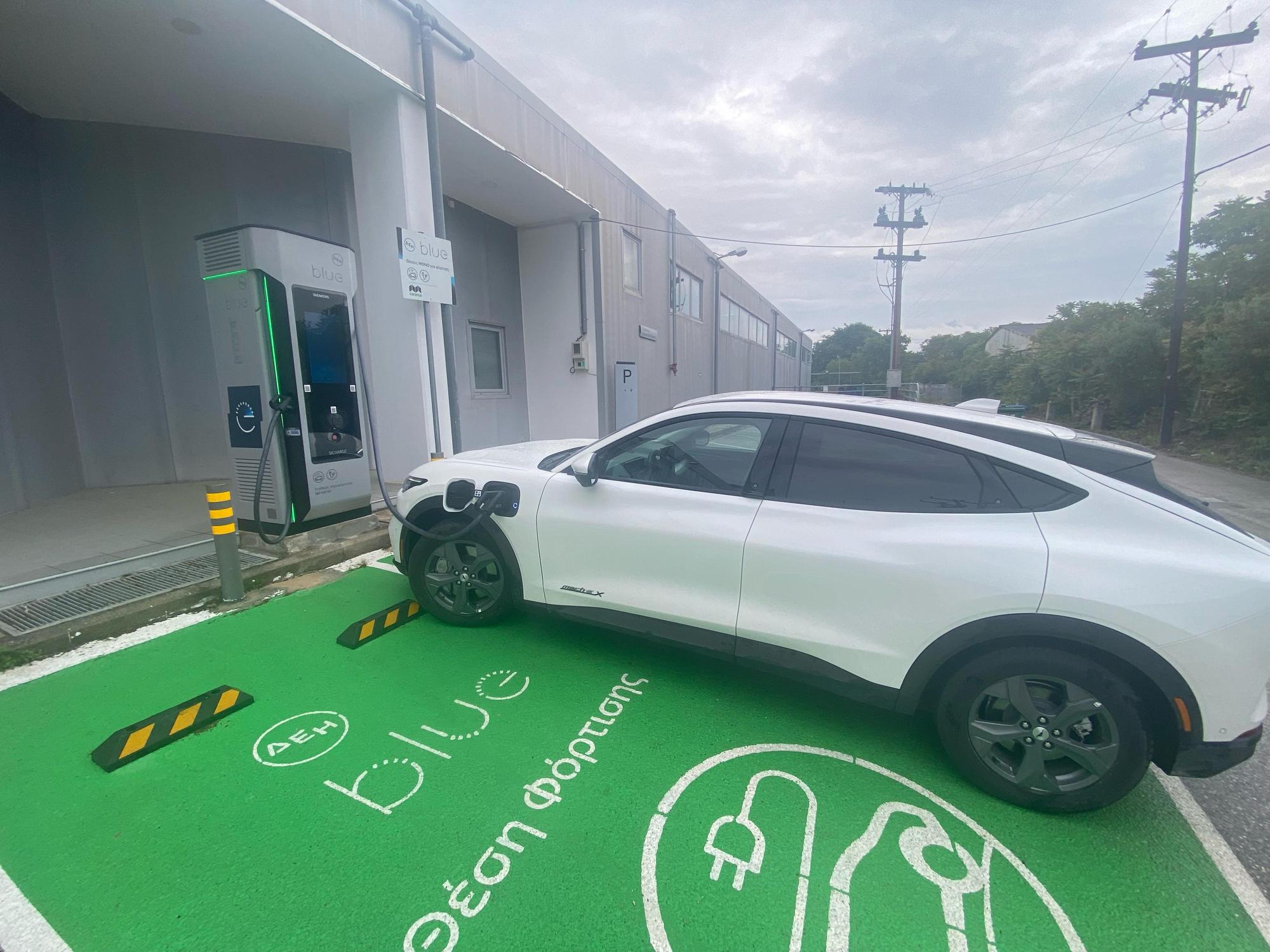 AUDI Karenta Μανδύλας | Leof. Georgikis Scholis 115, Pilea Chortiatis ...