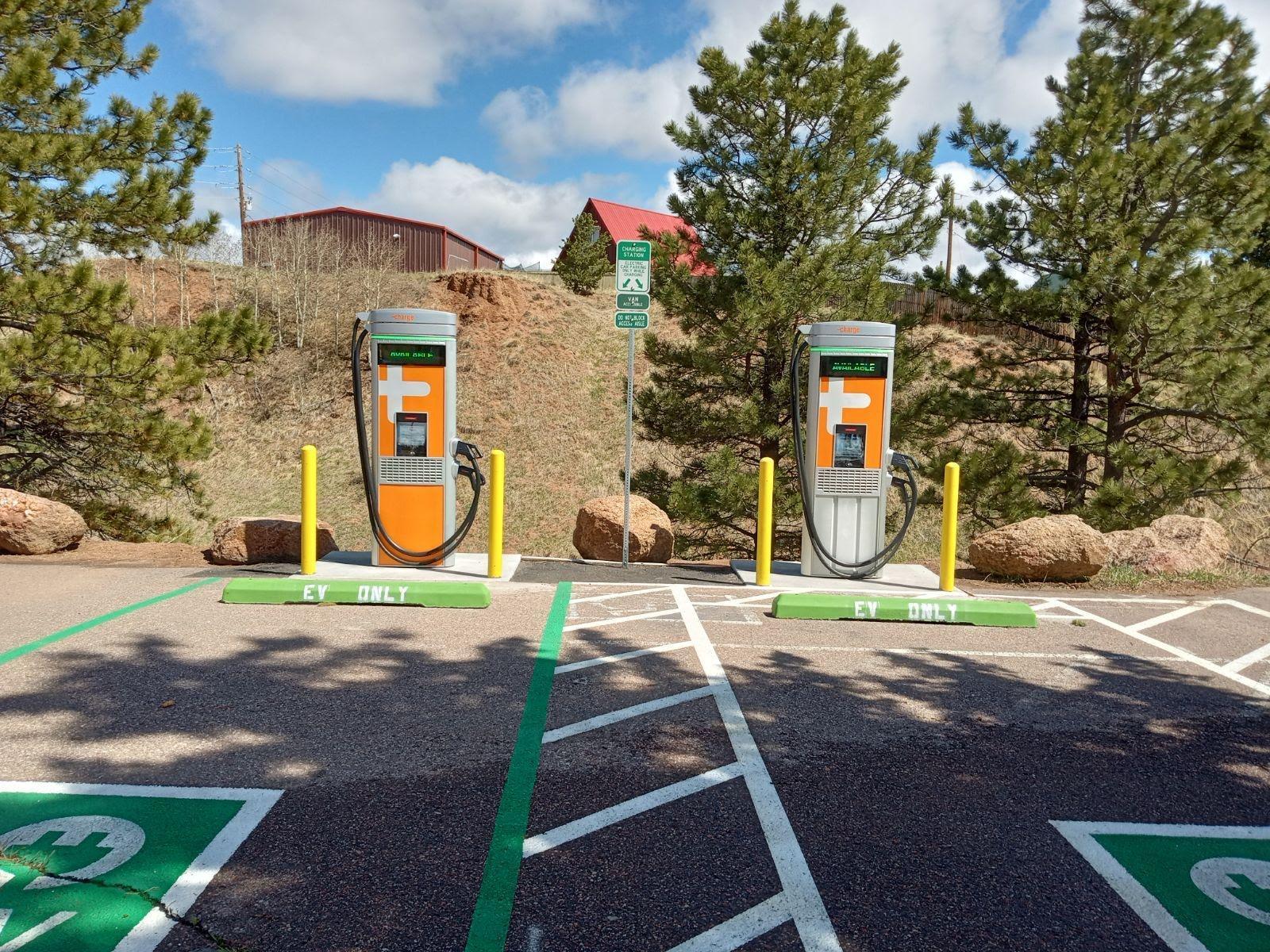 Pikes Peak Charging | Divide, CO | EV Station