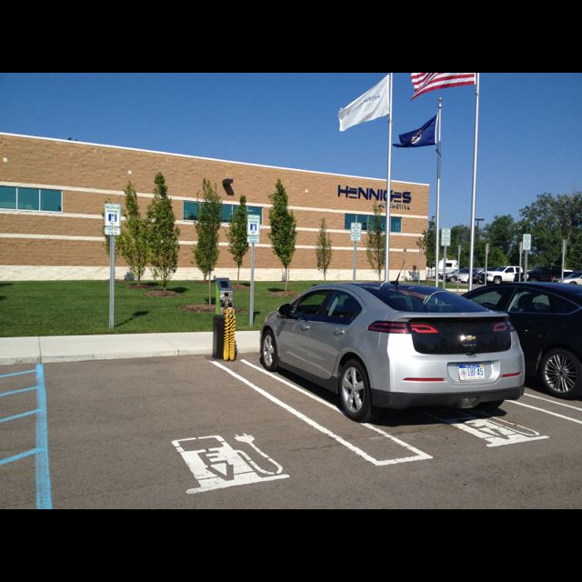 Henniges Automotive | Auburn Hills, MI | EV Station
