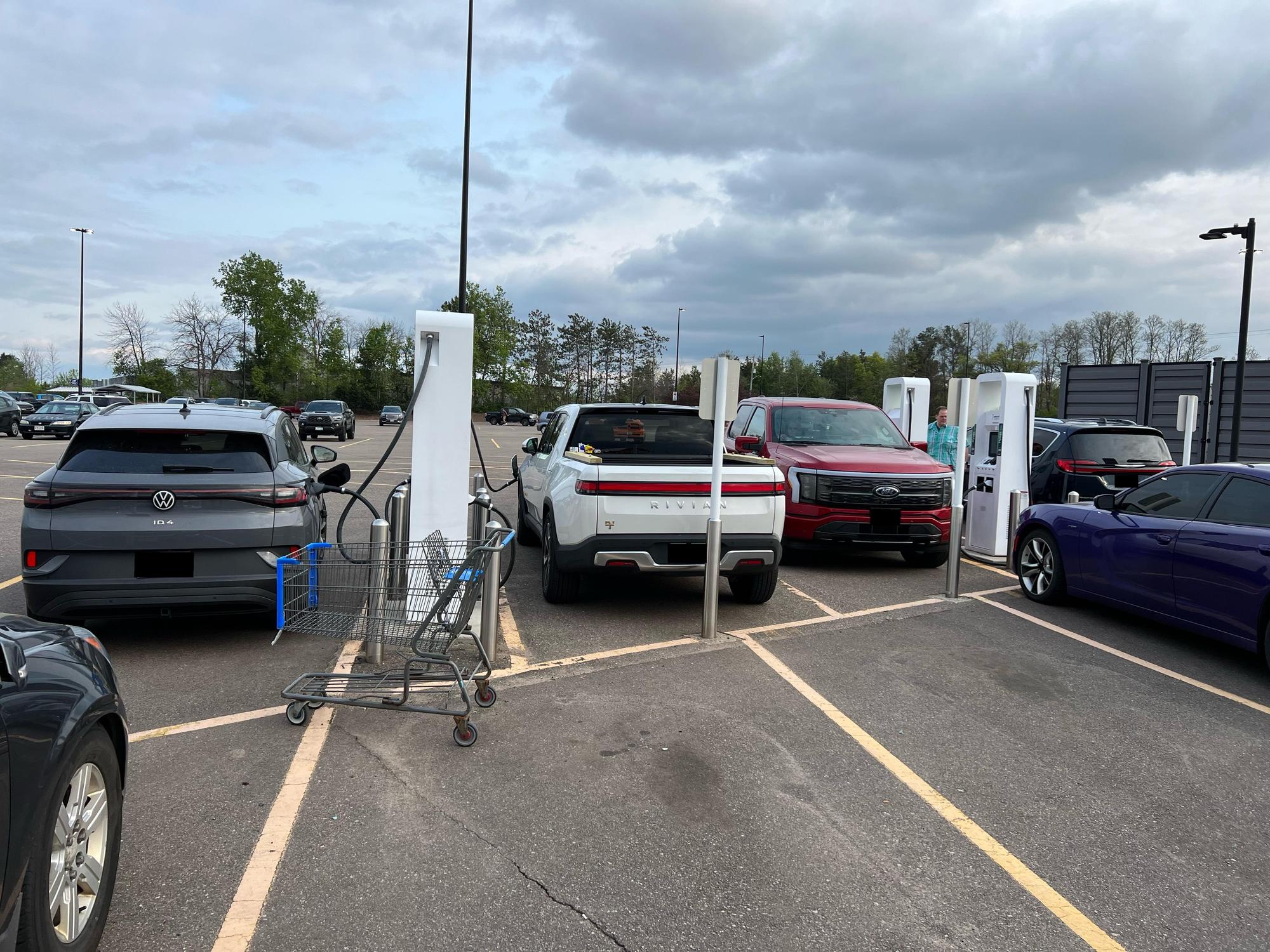 Walmart Supercenter | Eau Claire, WI | EV Station