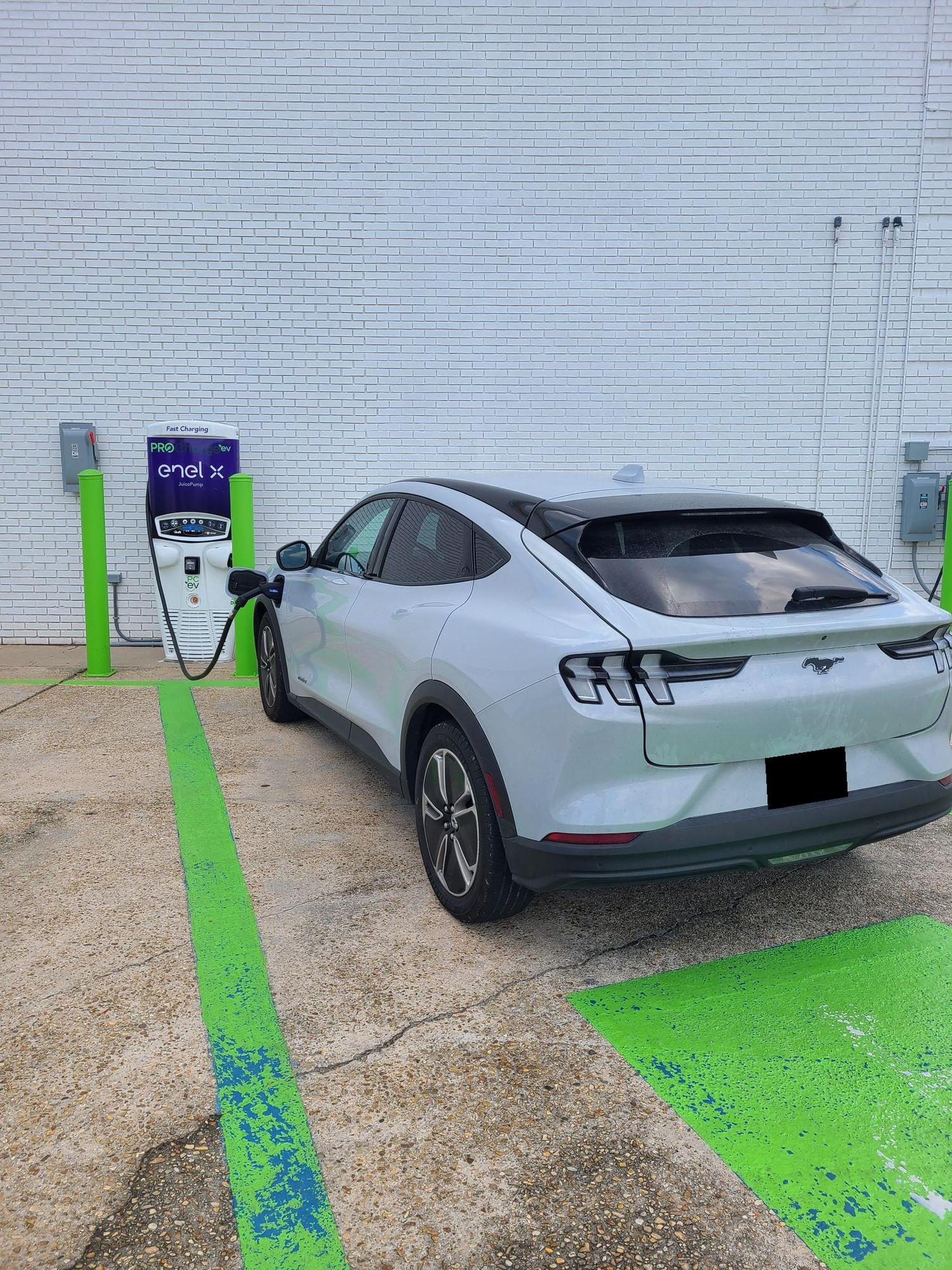Gerry Lane Chevrolet | Baton Rouge, LA | EV Station
