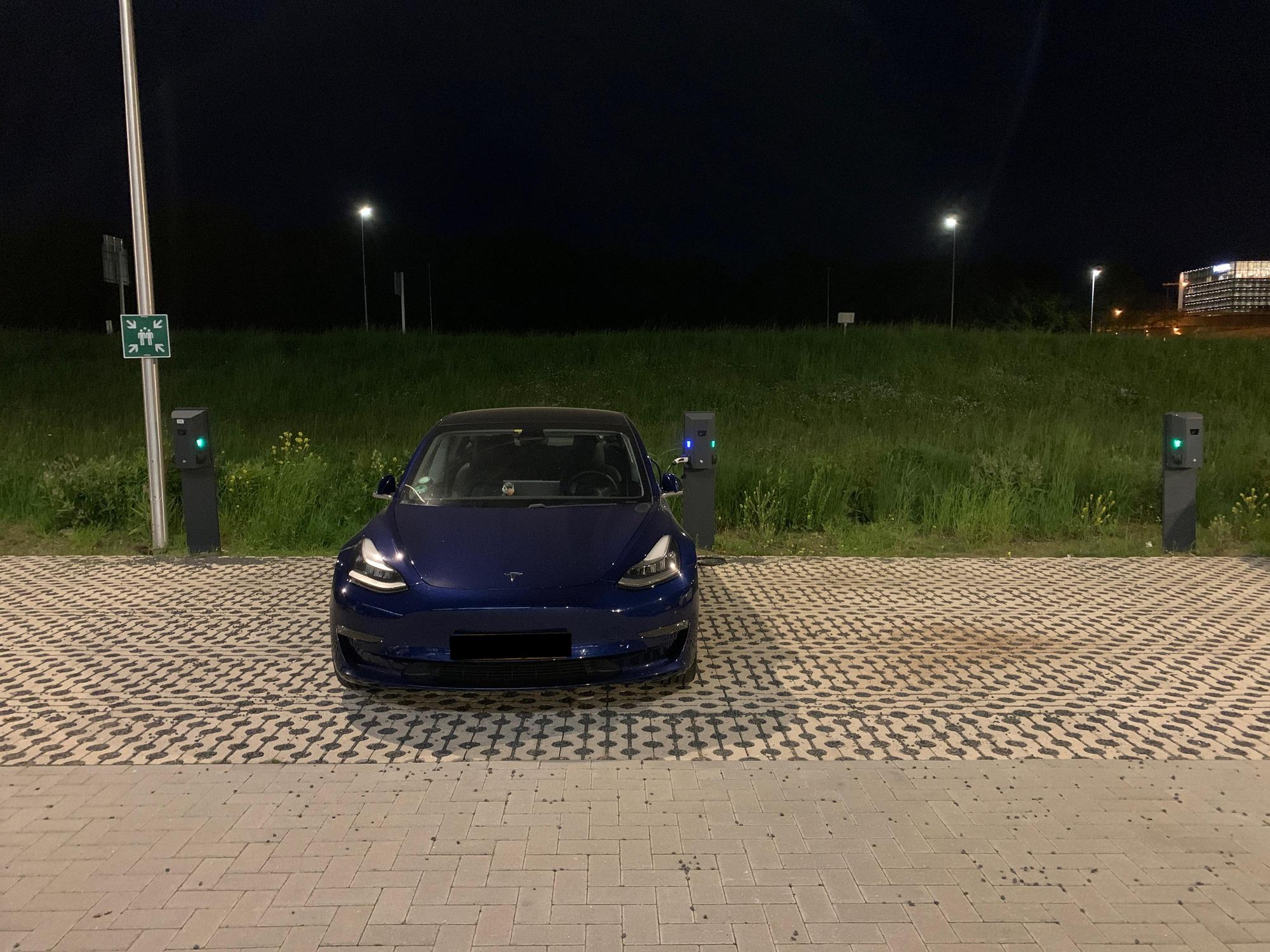 Holiday Inn Hotel | Deventer, OV | EV Station