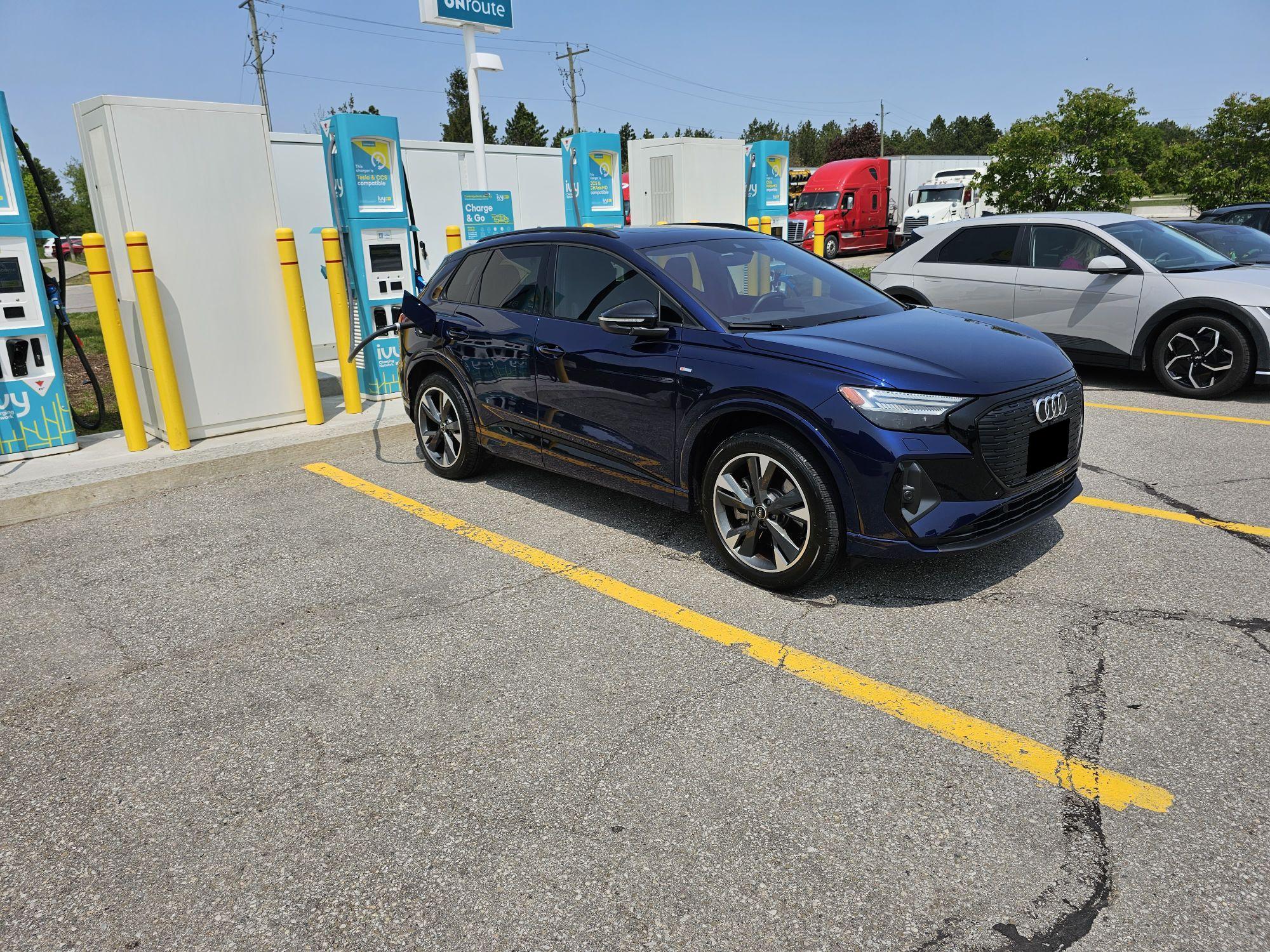 ONroute Cambridge North 401-Westbound | Cambridge, ON | EV Station