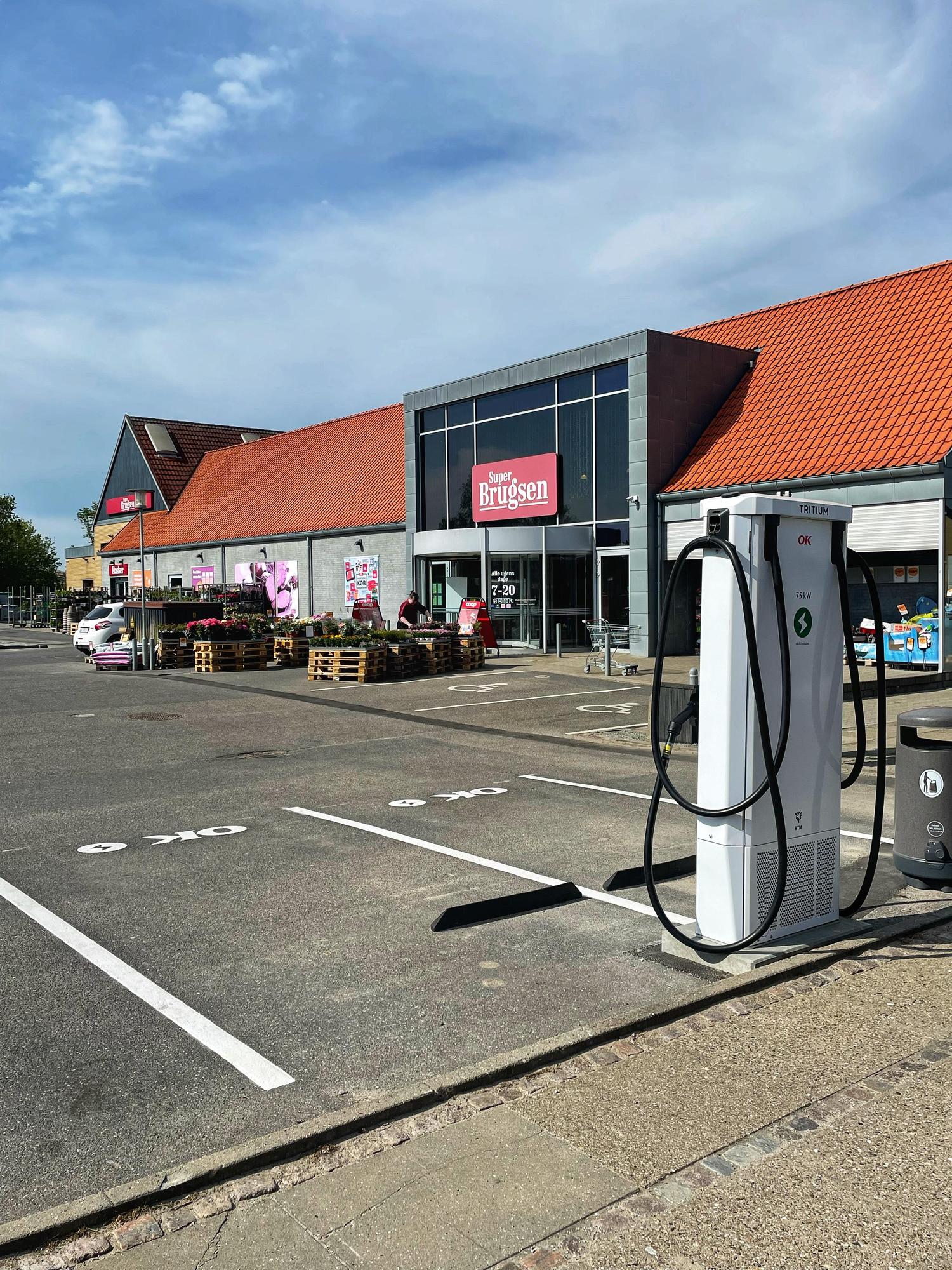 SuperBrugsen Hotelvej | Hotelvej 3, Stilling, Hotelvej 3, 8660 ...