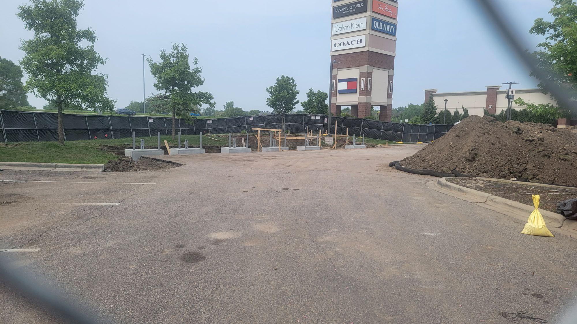 Twin Cities Premium Outlets (1) | Eagan, MN | EV Station