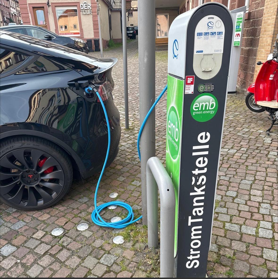 Compleo Charging Technologies GmbH | Miltenberg, BY | EV Station
