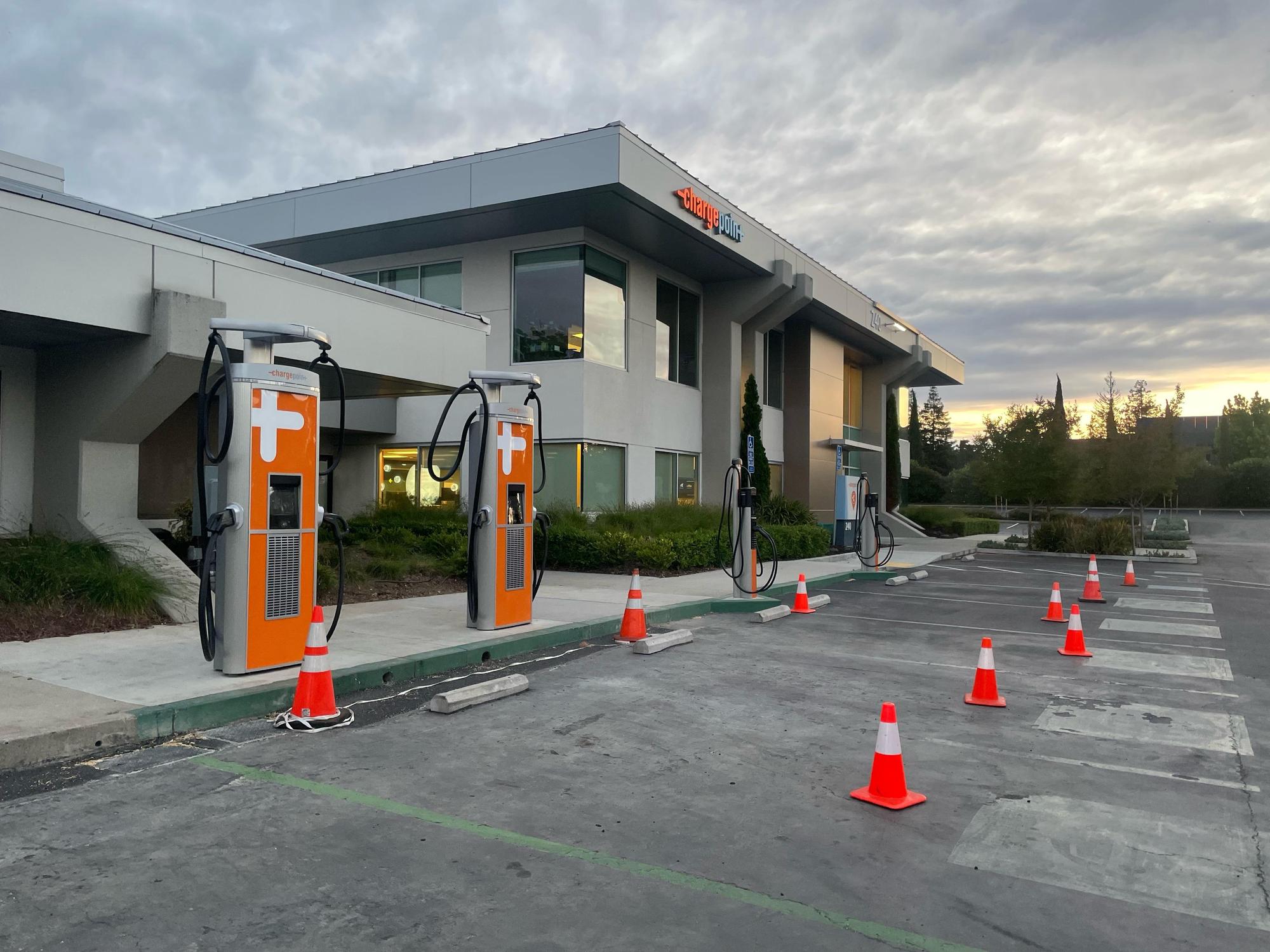 ChargePoint HQ - 242 E Hacienda Ave | Campbell, CA | EV Station