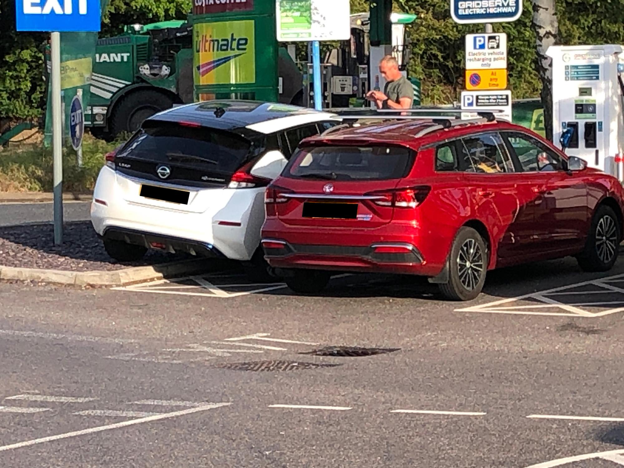 Chieveley Services M4/A34 | Moto Services, M4/A34 Motorway Jct 13 ...