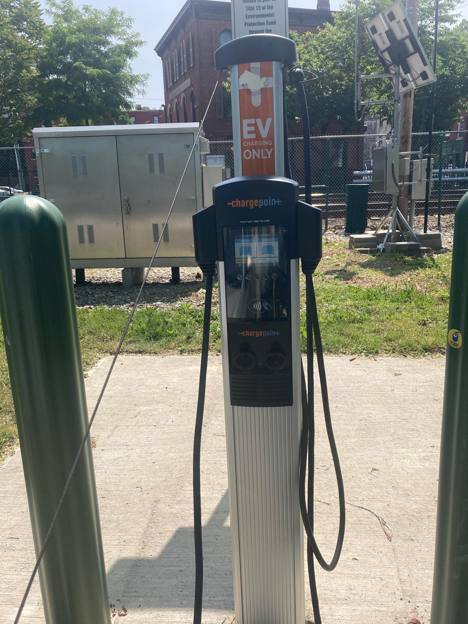 WLNA Radio Riverfront Green Parking Lot | Peekskill, NY | EV Station