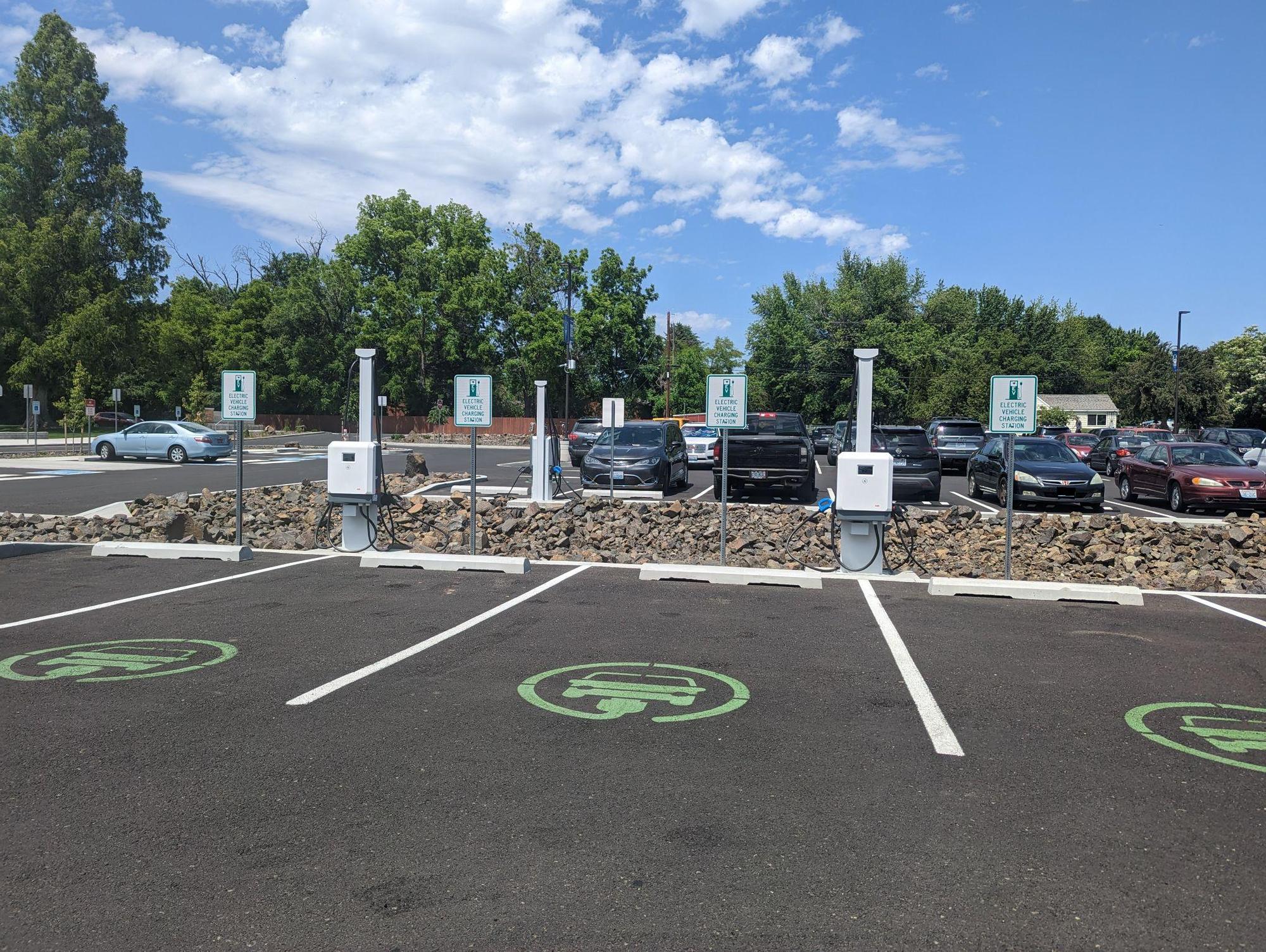 Walla Walla High School | Walla Walla, WA | EV Station