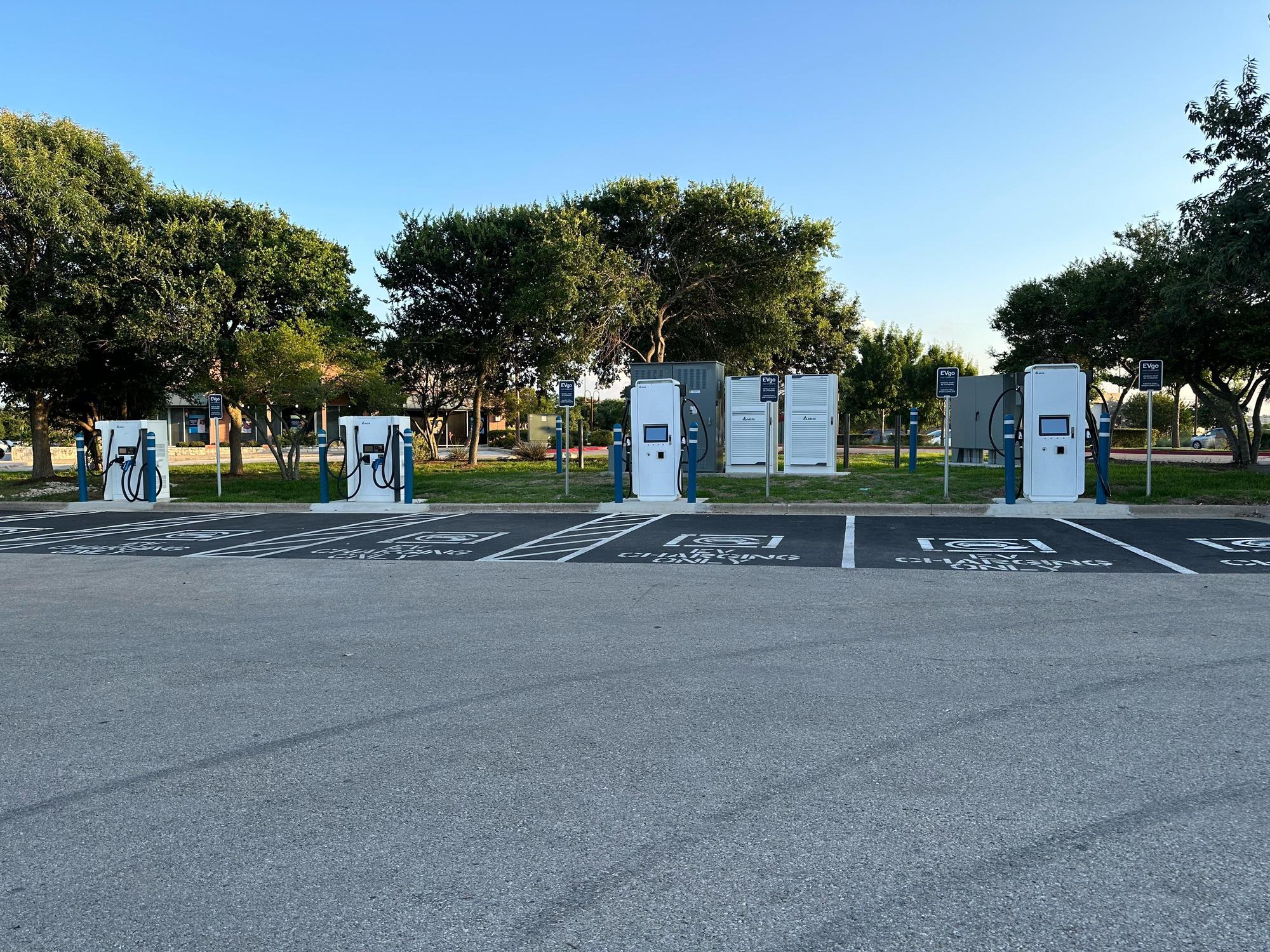 Tech Ridge Center | Austin, TX | EV Station