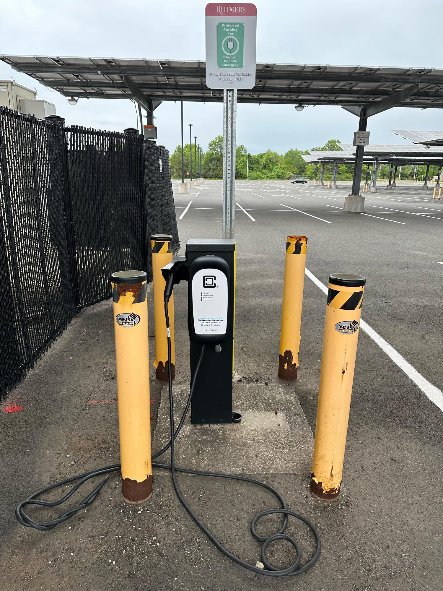 Rutgers University - Yellow Lot | Piscataway, NJ | EV Station