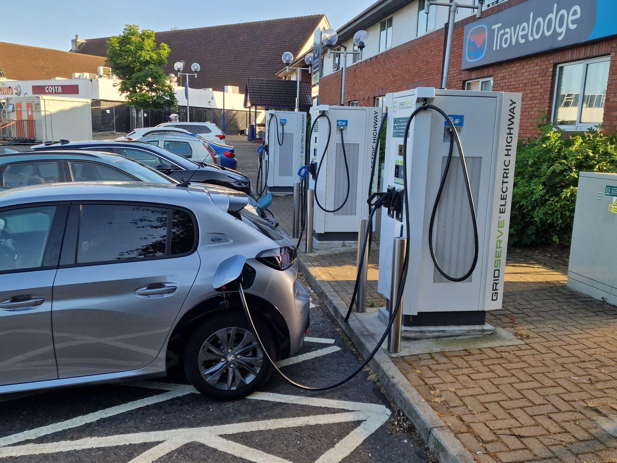 Moto Ferrybridge (1) | Moto Services, M62 Motorway Jct 33 / A1(M ...