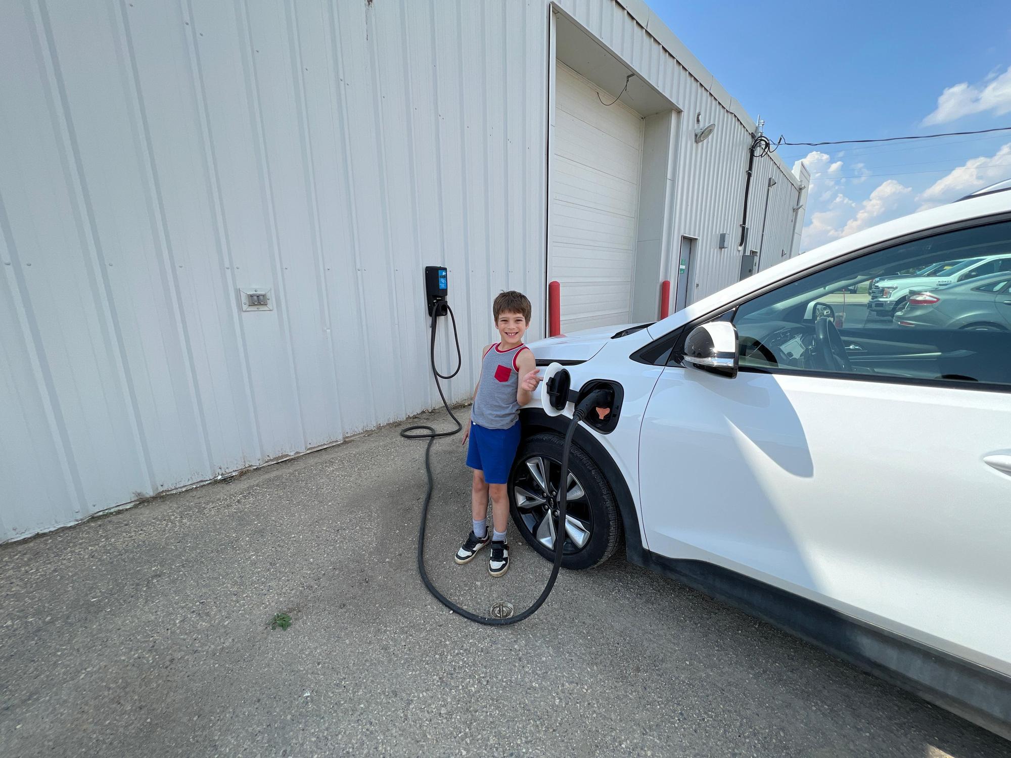 Roblin Ford | Roblin, MB | EV Station