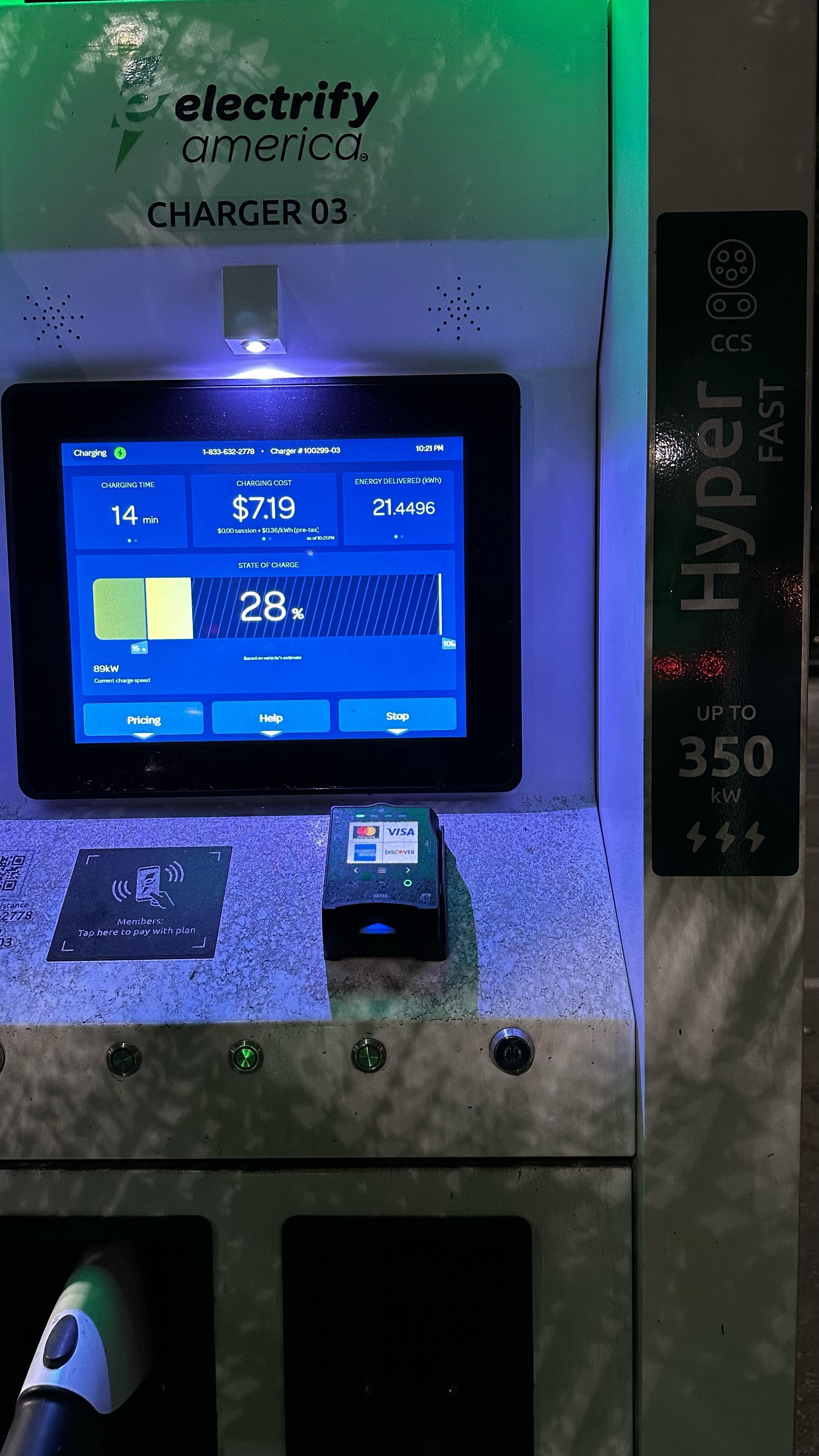 Walmart | Tulare, CA | EV Station