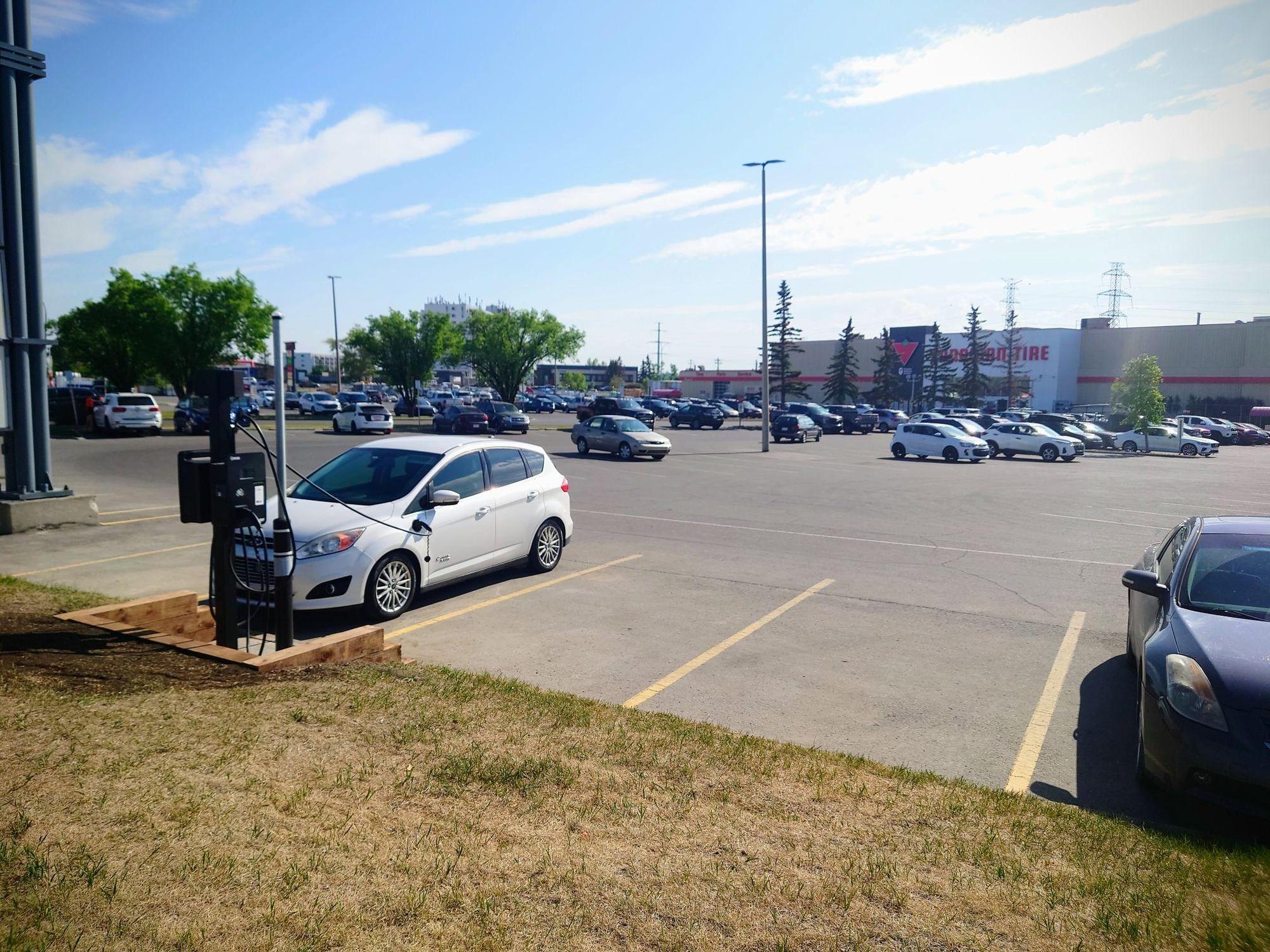 Richmond Square | Calgary, AB | EV Station