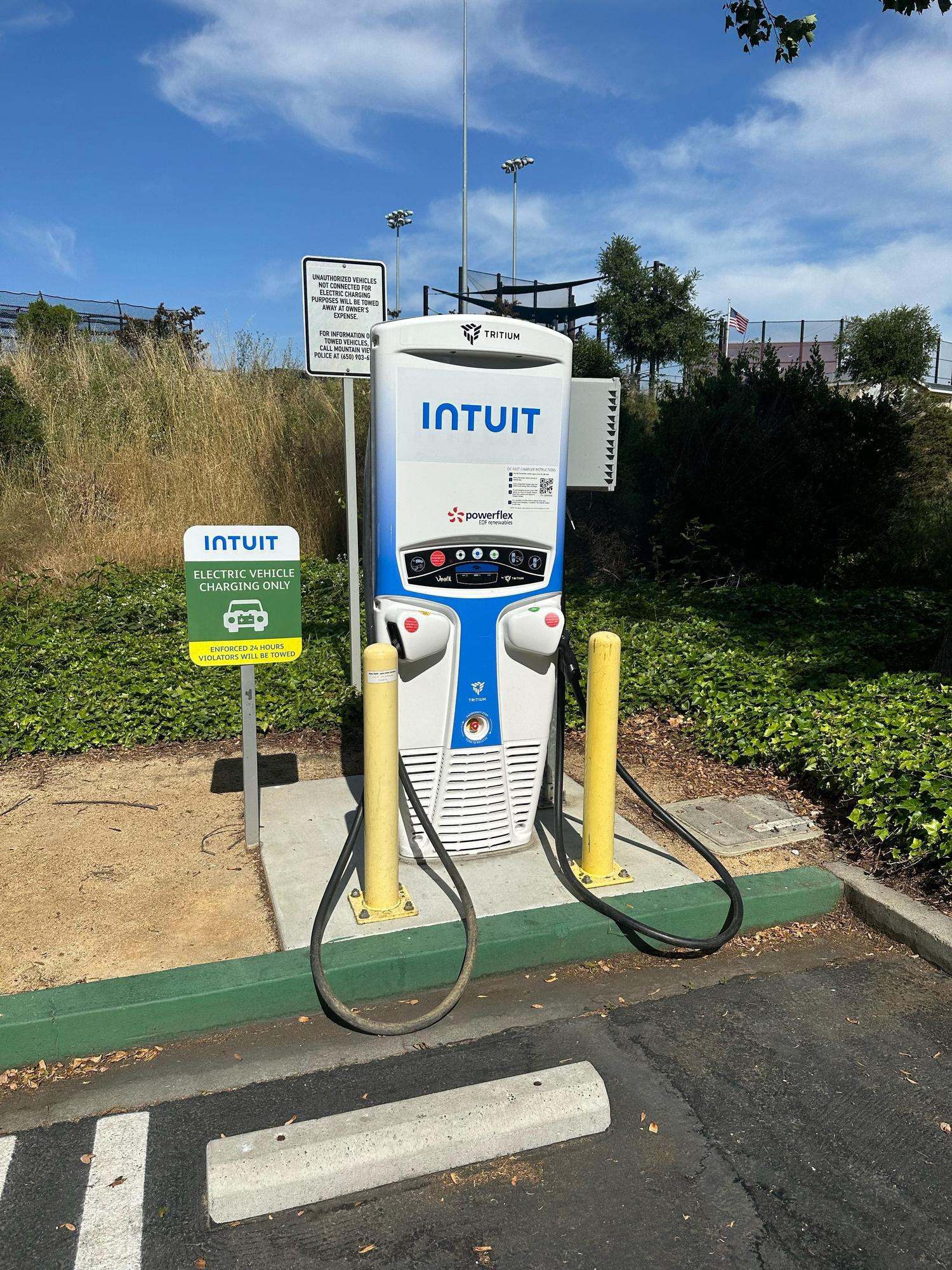 Intuit Building 4 | Mountain View, CA | EV Station