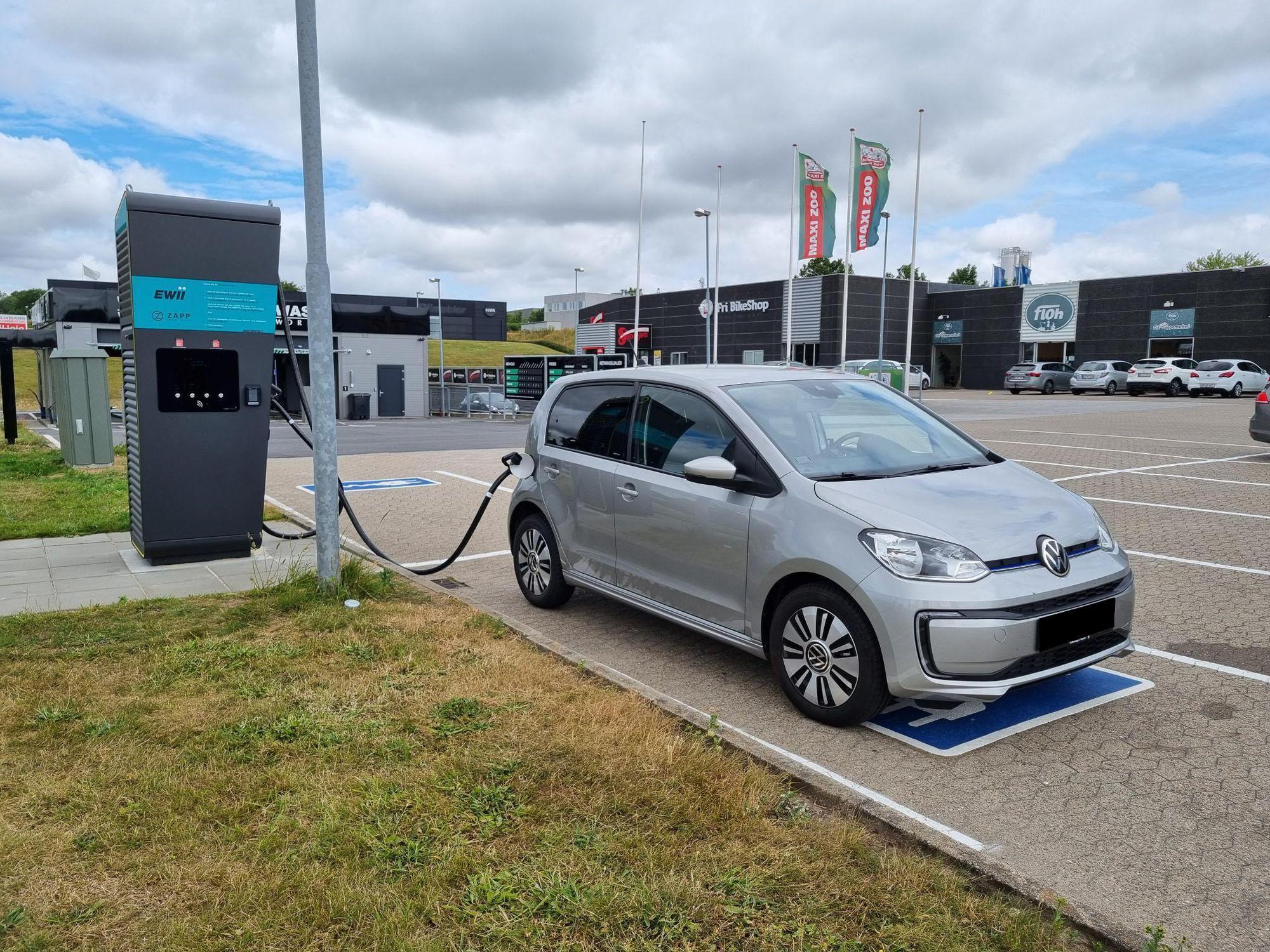 Floh Haderslev | Sverigesvej 2, 6100 Haderslev | EV Station